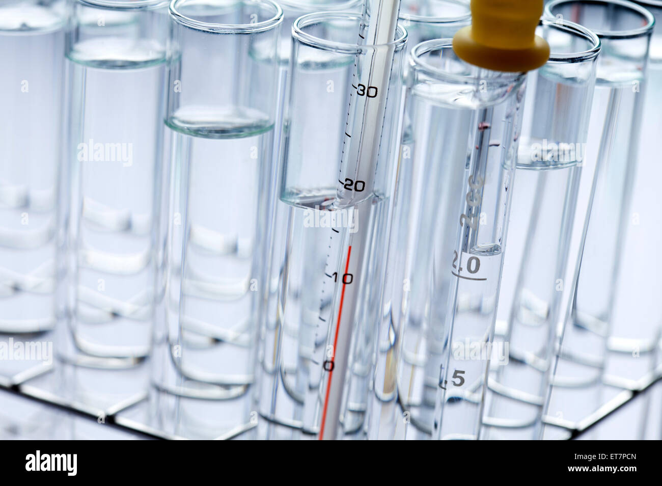 Color test tube scale hi-res stock photography and images - Alamy