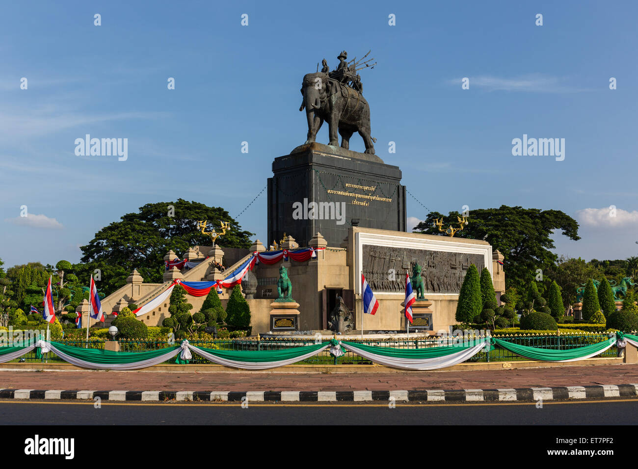 Statue of king rama i hi-res stock photography and images - Alamy