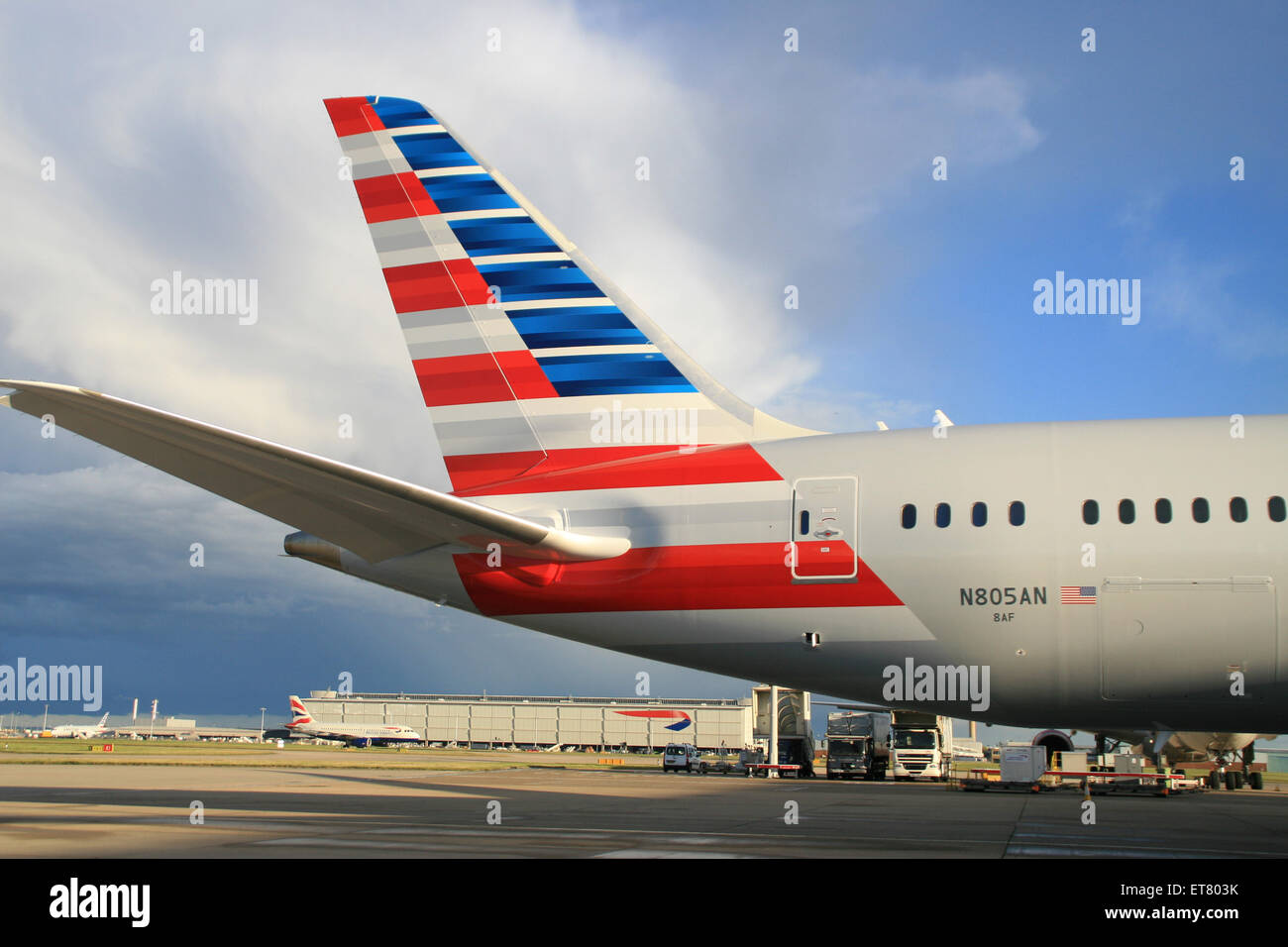 American airlines plane tail hi-res stock photography and images - Alamy