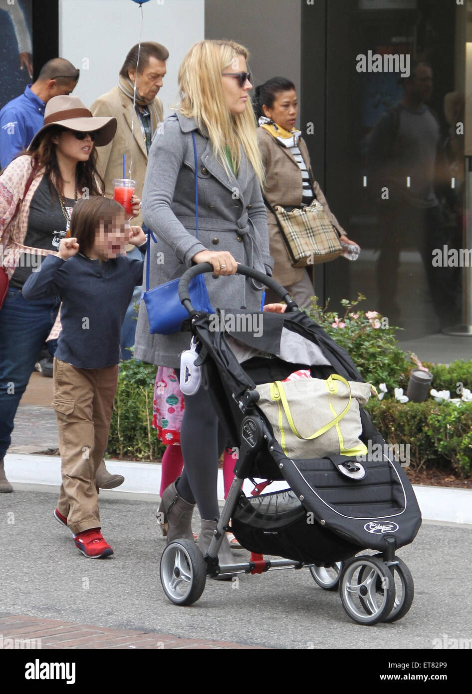 Busy Philipps spotted shopping at The Grove with her two daughters ...