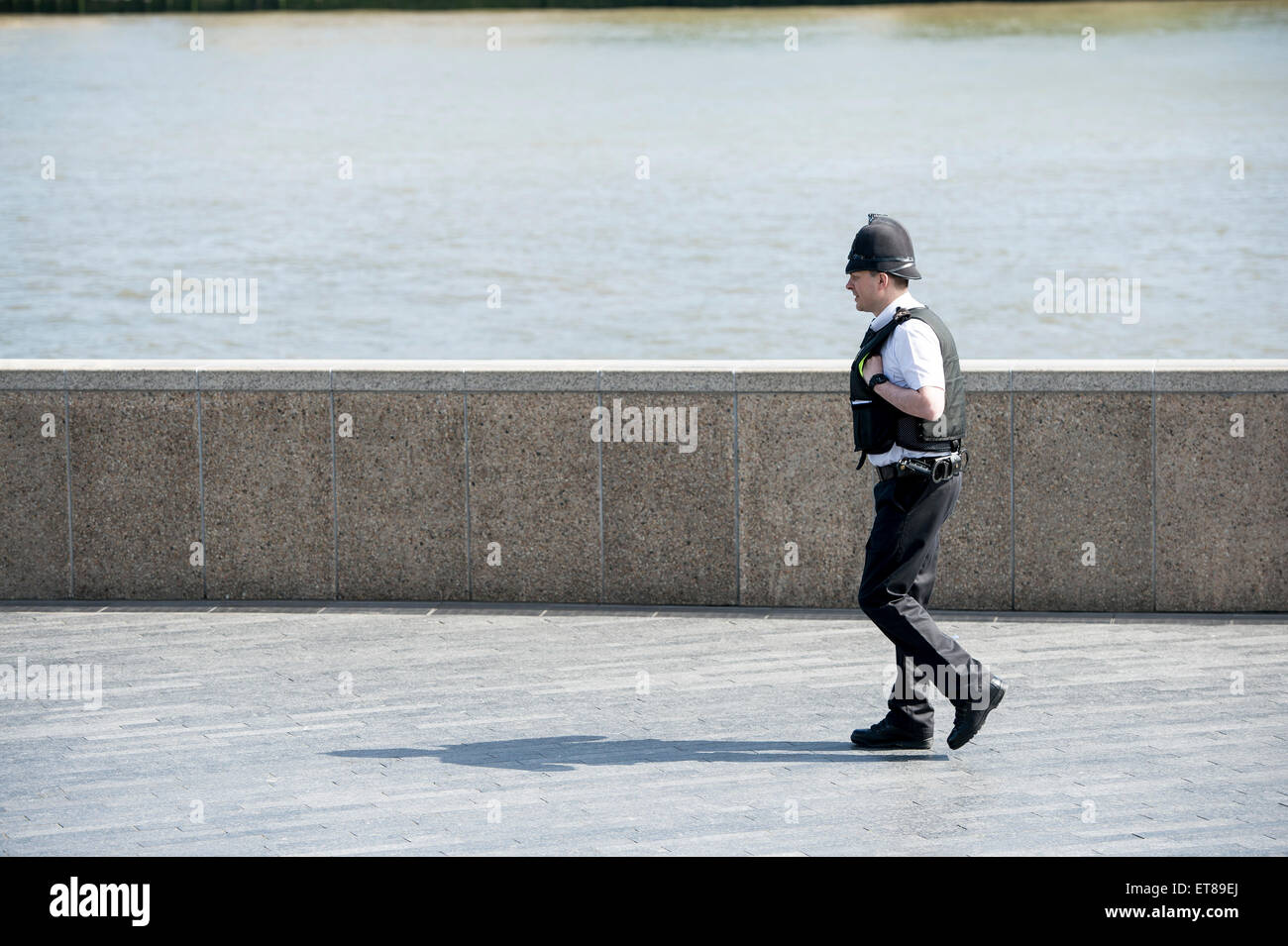 City of london police officer hi-res stock photography and images - Alamy