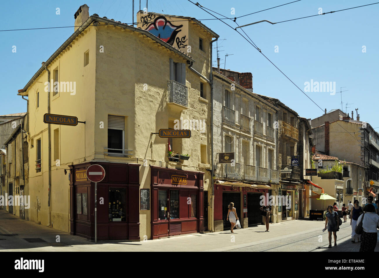 Old building, shops, Montpellier, France Stock Photo - Alamy