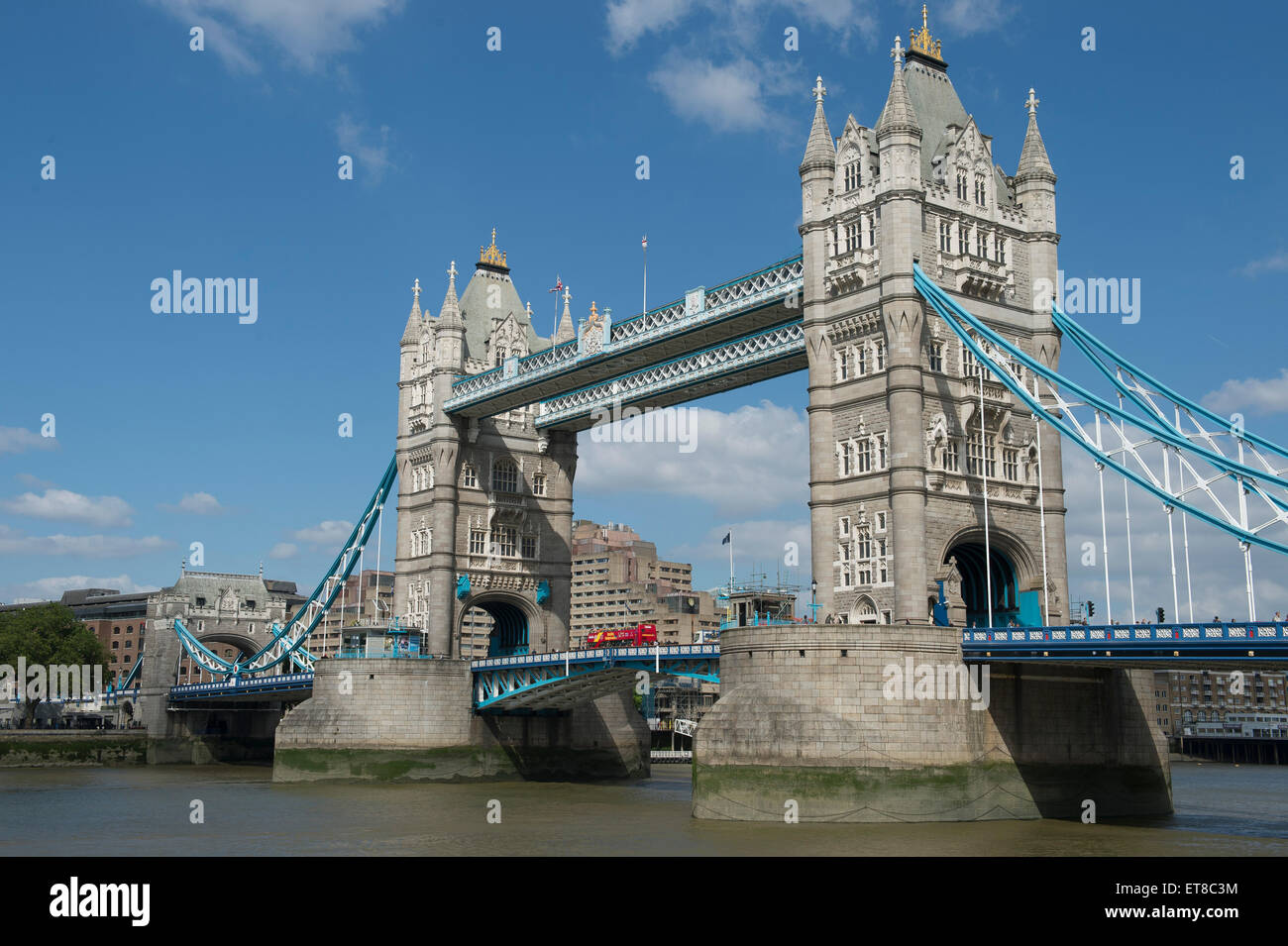 London bridge in the sun hi-res stock photography and images - Alamy