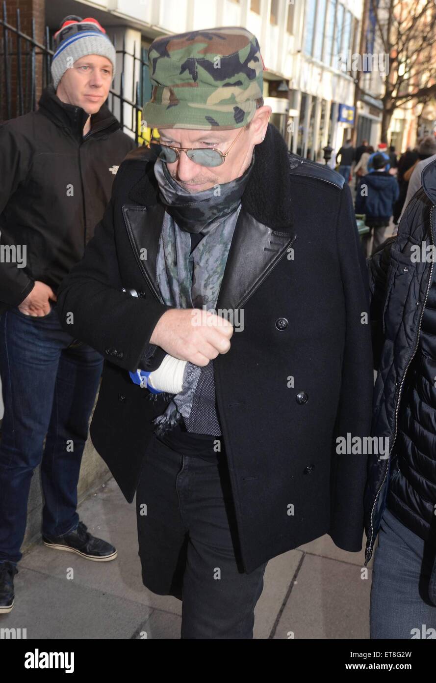 With his injured arm in a sling, Bono avoided the annual charity ...