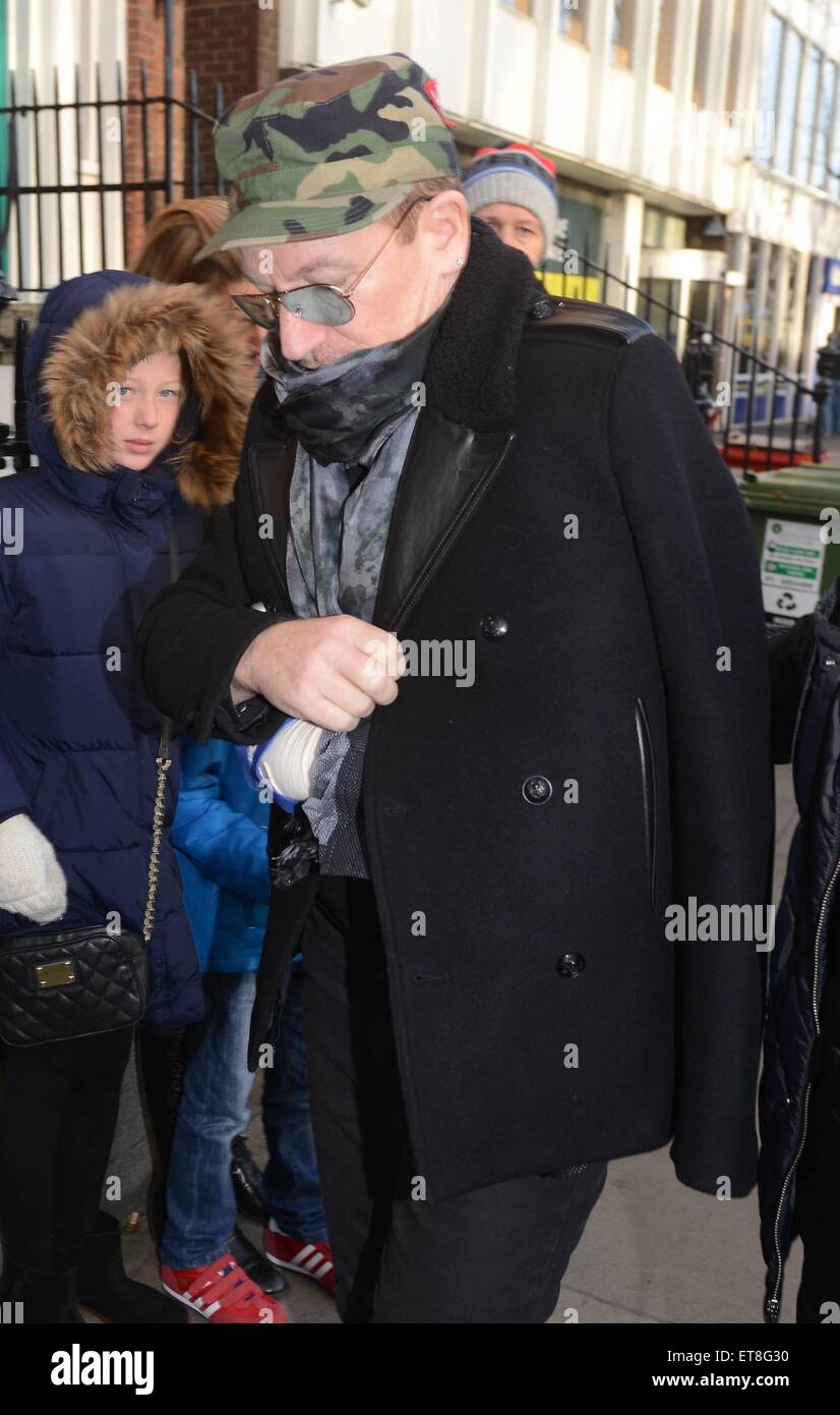 With his injured arm in a sling, Bono avoided the annual charity ...