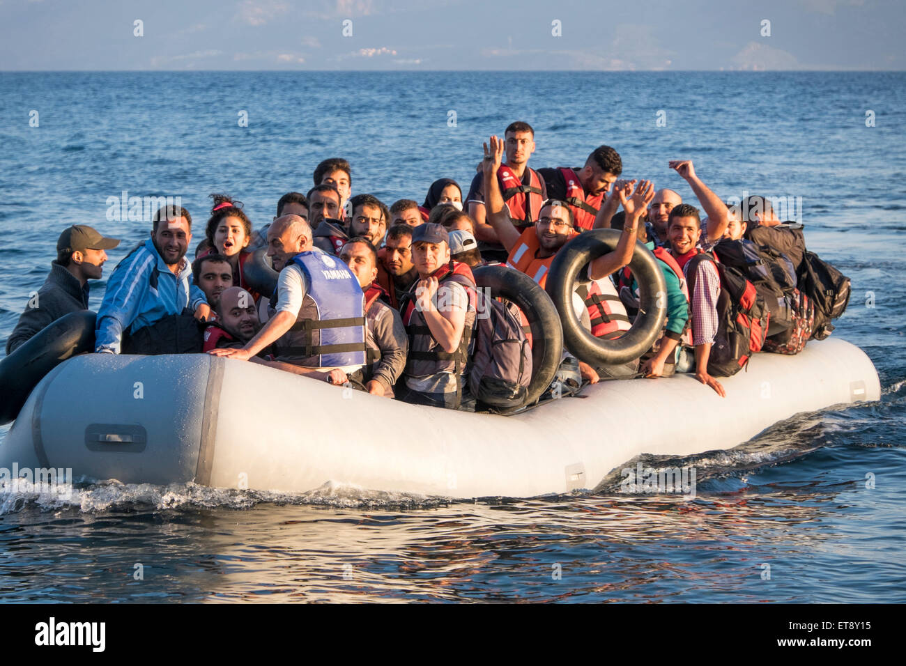 Syrian refugees boat hi-res stock photography and images - Alamy