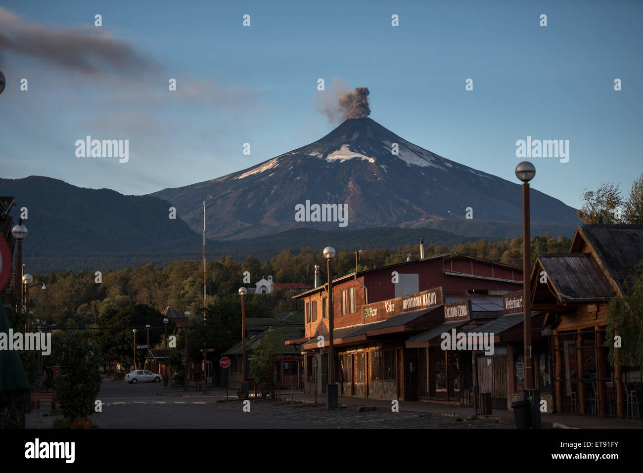 Villarica Volcano, Pucon, Chile Eruption 2015 Stock Photo - Alamy