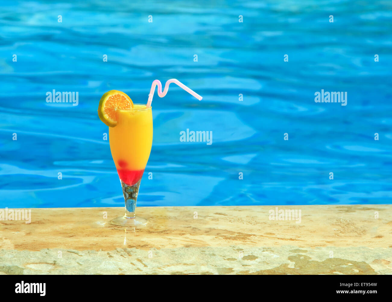 Juice bar by swimming pool hi-res stock photography and images - Alamy
