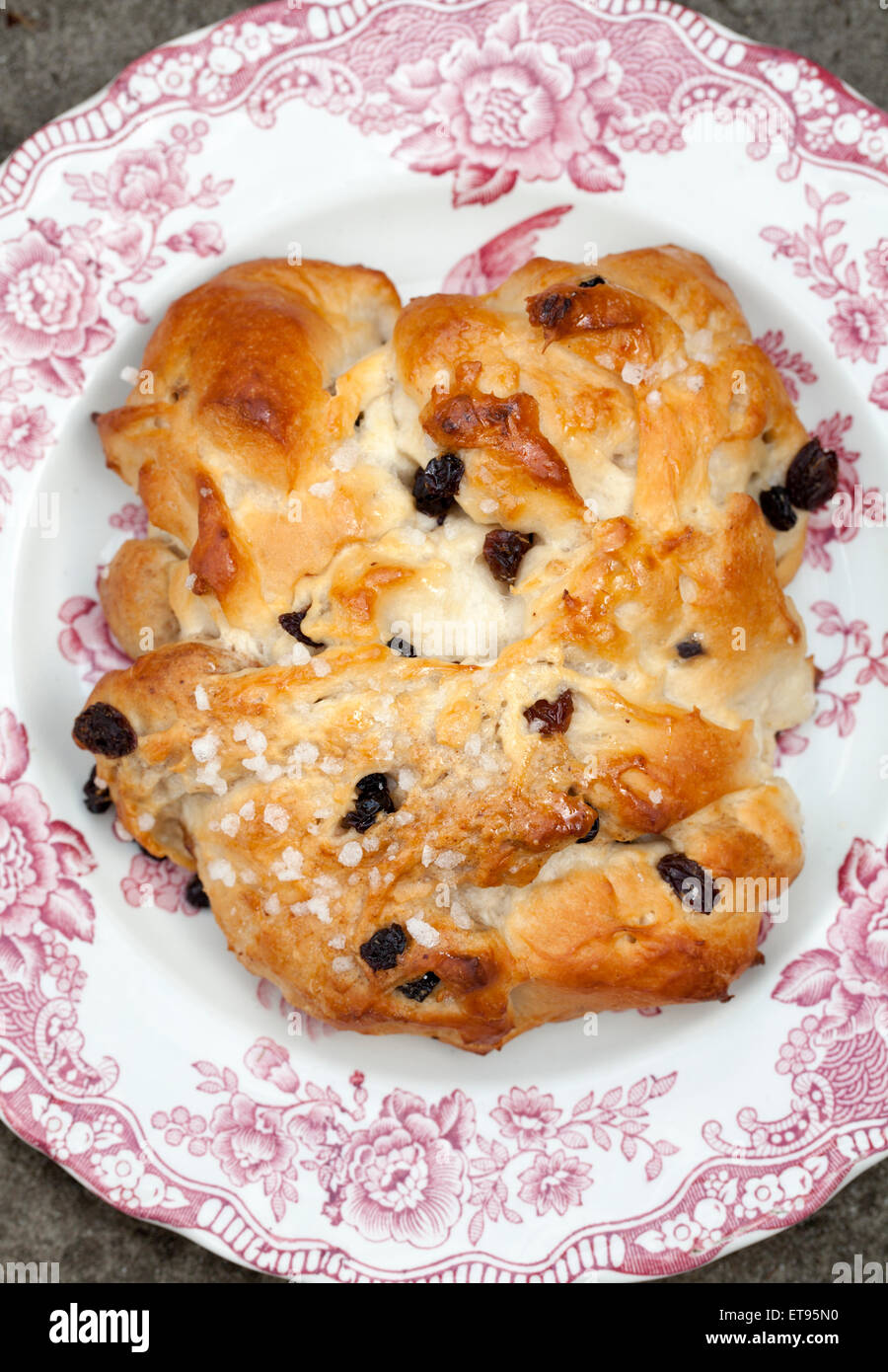 English bun hi-res stock photography and images - Alamy