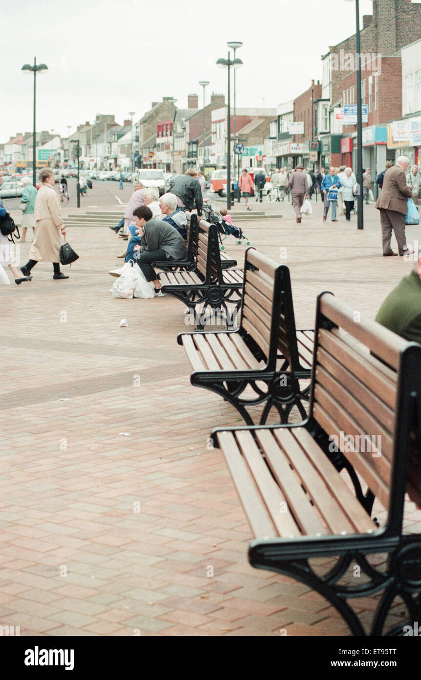 Redcar High Street, 6th June 1995. Pesestrianised Stock Photo - Alamy