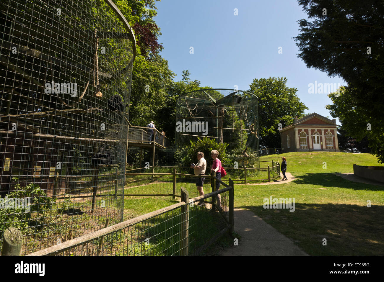 Zoo hall hi-res stock photography and images - Alamy