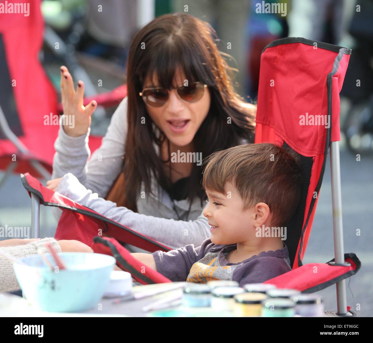 Celebrities shopping at the Studio City Farmer's Market Featuring ...