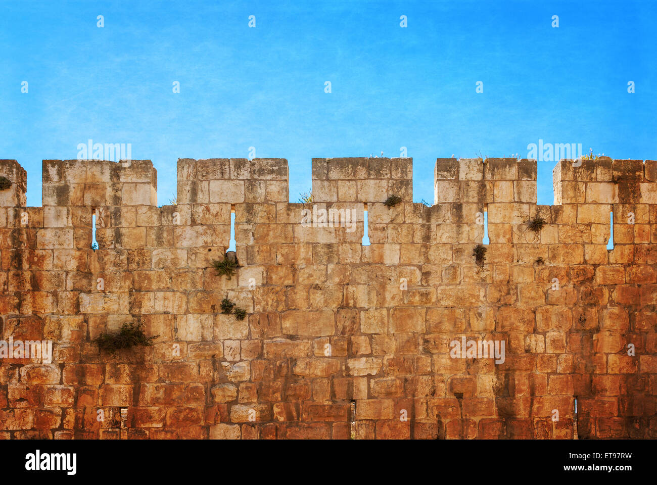 Defensive wall structure hi-res stock photography and images - Alamy