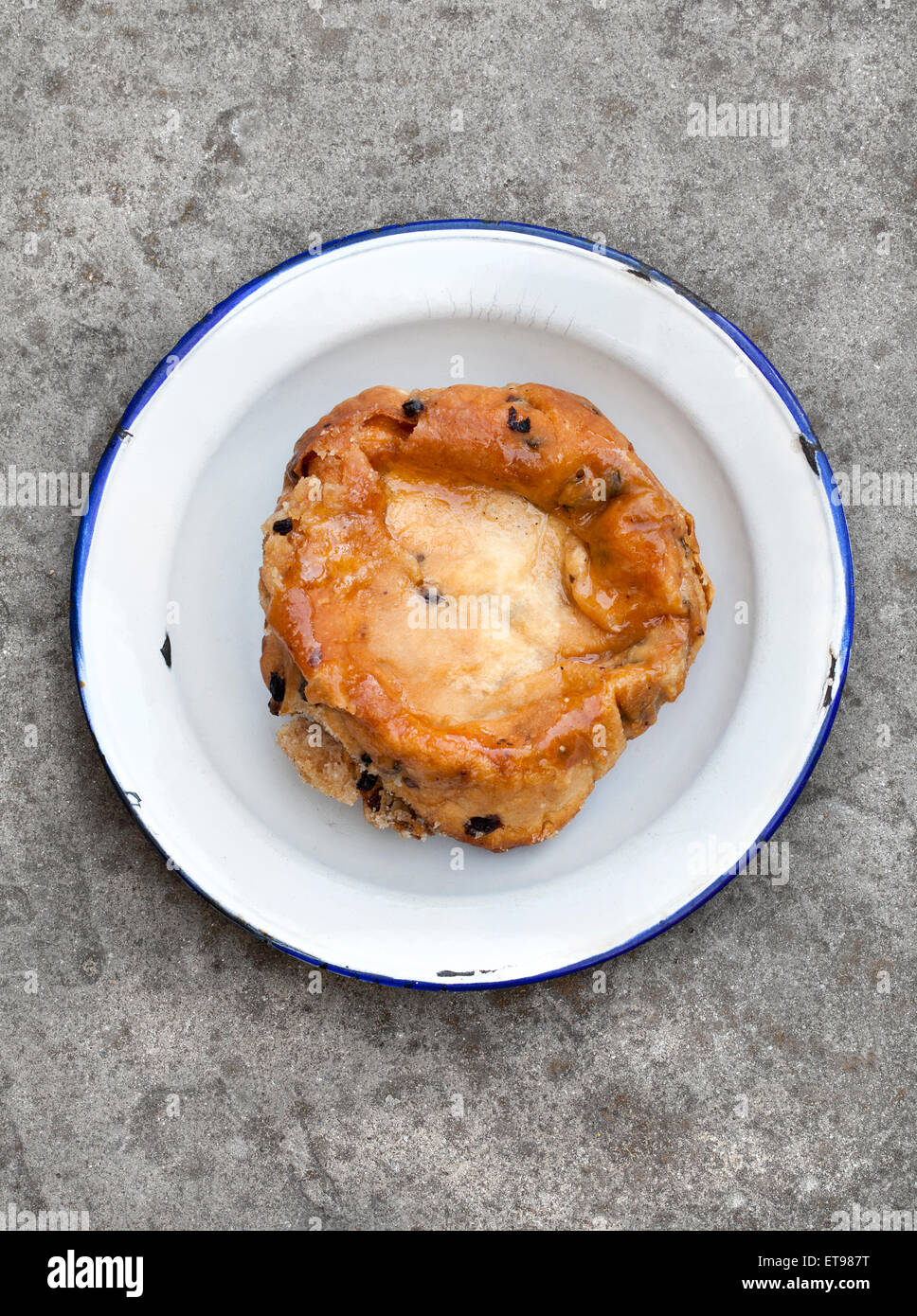 Lardy Cake - a food delicacy in south west England especially Wiltshire ...
