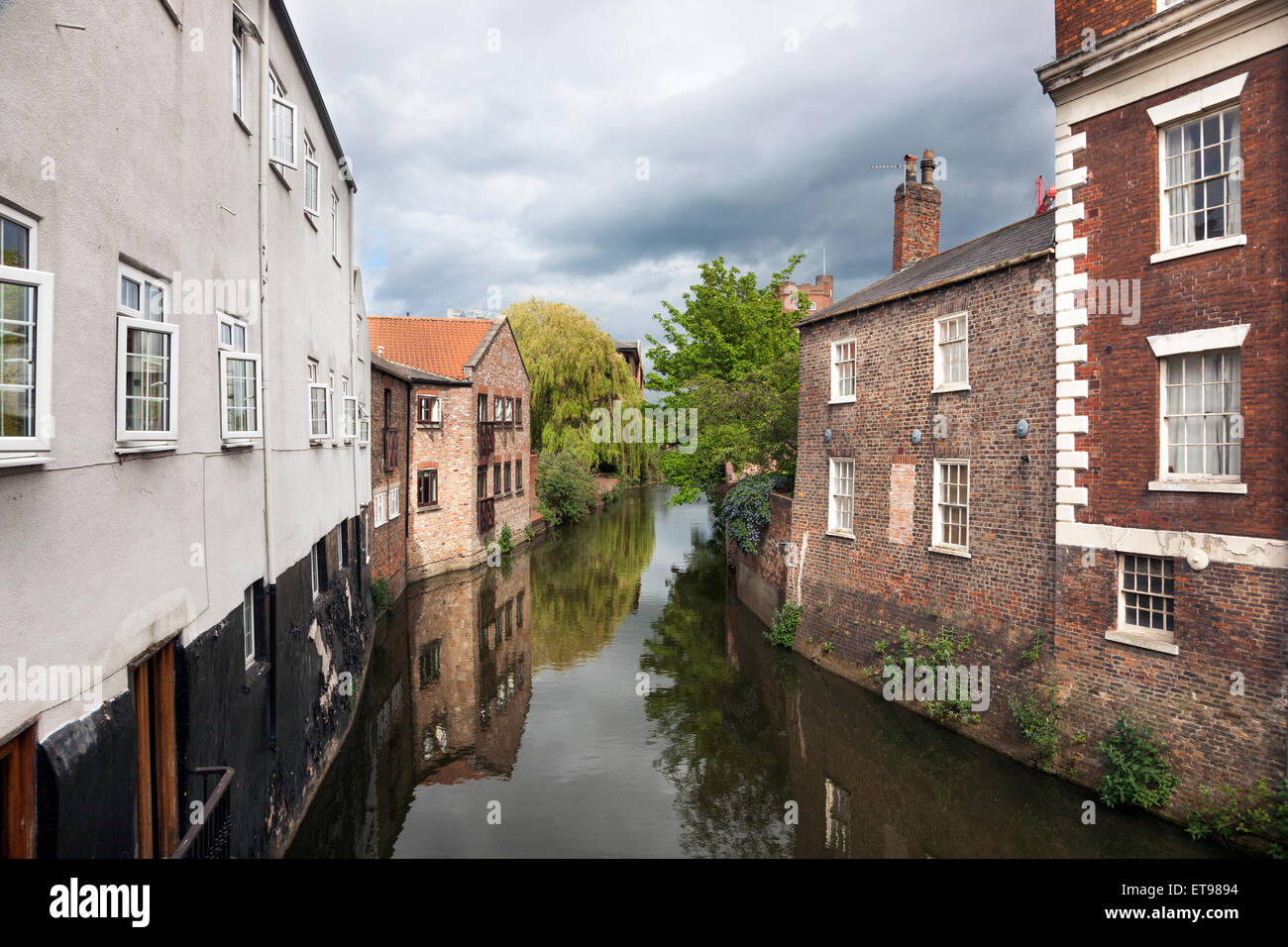 Traditional brick houses river hi-res stock photography and images - Alamy