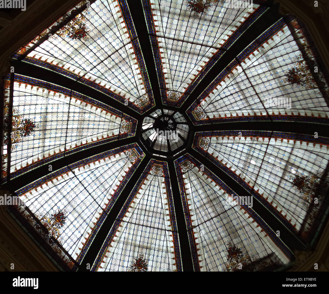 Hemisphere skylight hi-res stock photography and images - Alamy