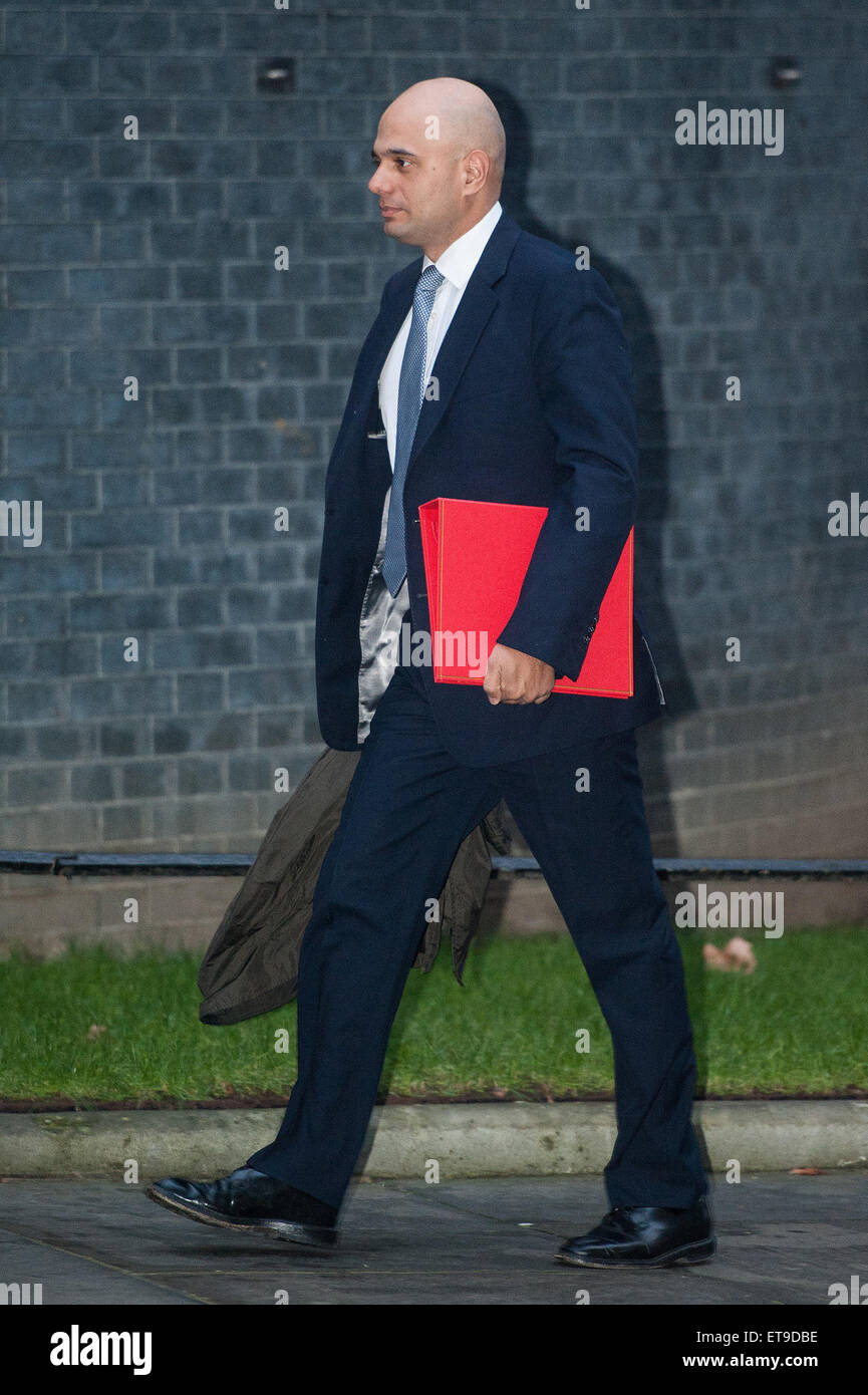 Politicians arrive for a Cabinet meeting at 10 Downing Street ...