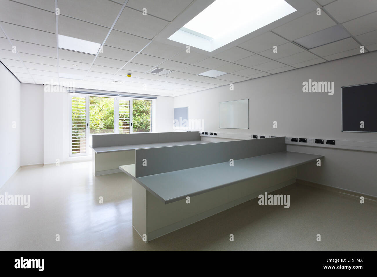 Unoccupied empty laboratory room Stock Photo - Alamy