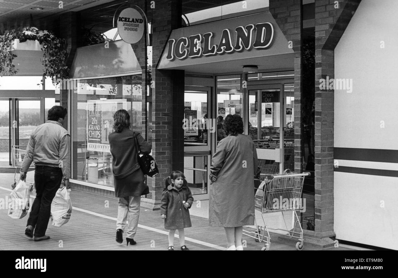 Iceland Supermarket in The Parkway Centre in Coulby Newham ...