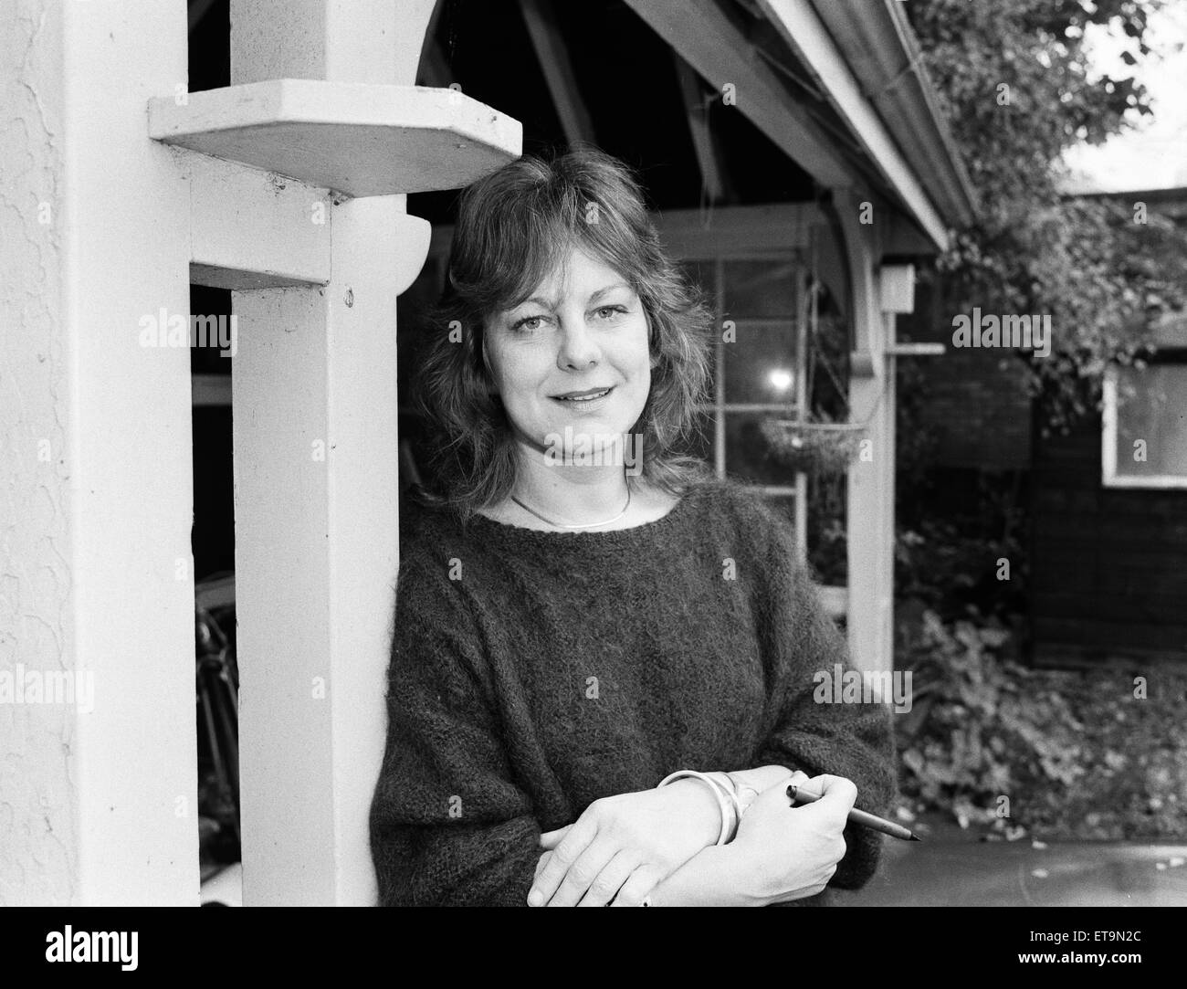 Author Sue Townsend at home. 7th November 1984 Stock Photo - Alamy