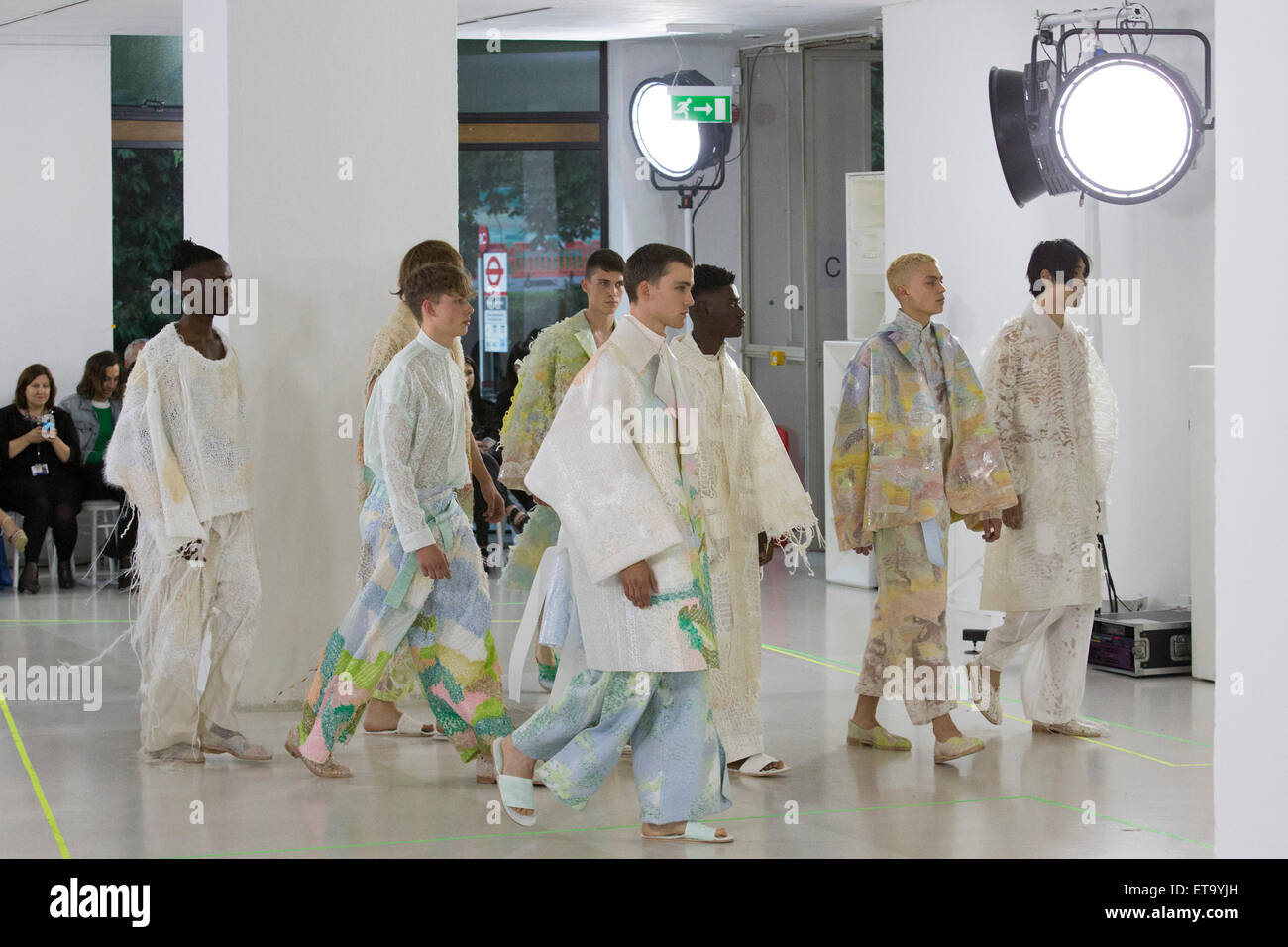 Royal fashion show hi-res stock photography and images - Alamy