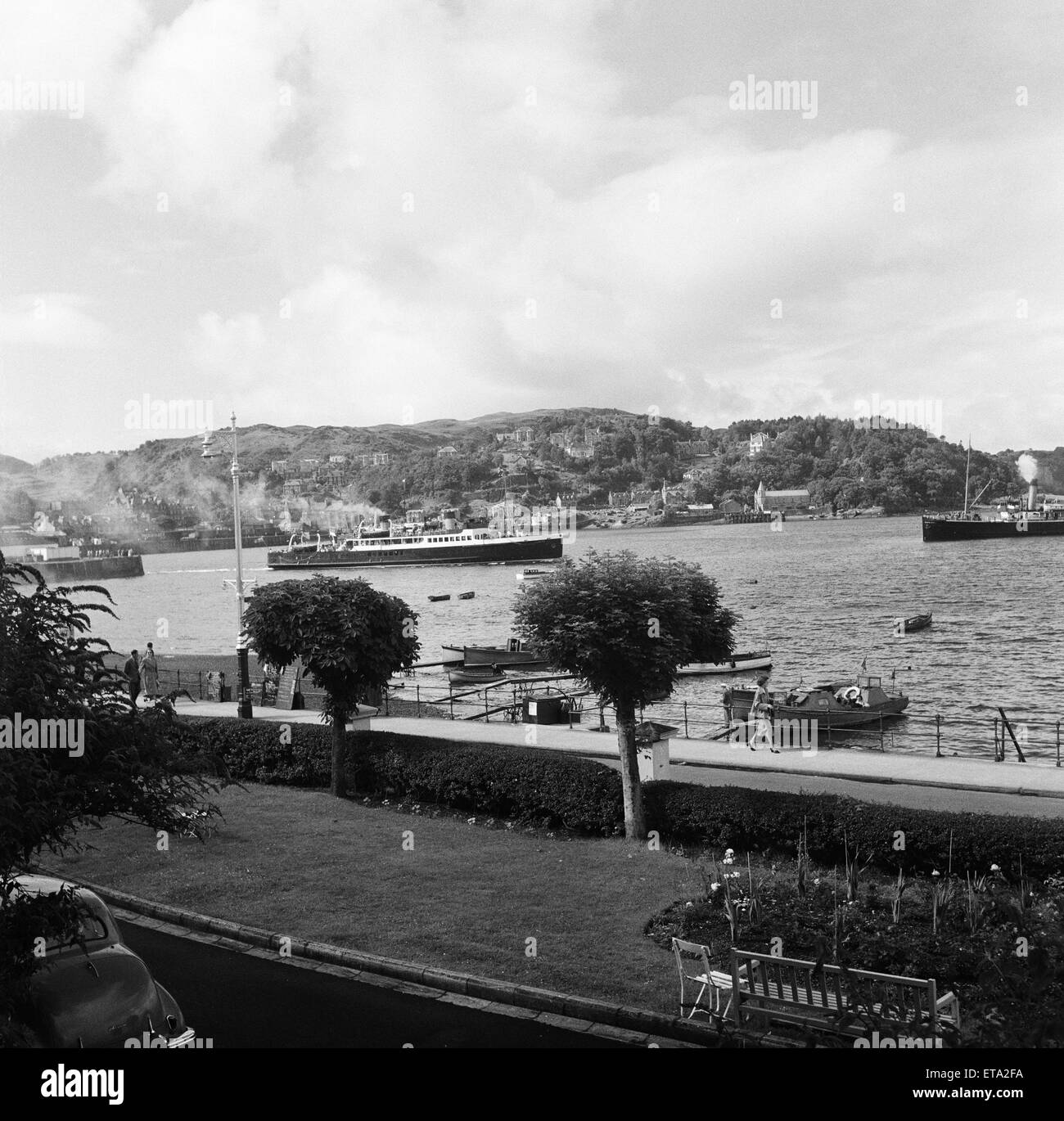 1950s resort hi-res stock photography and images - Alamy