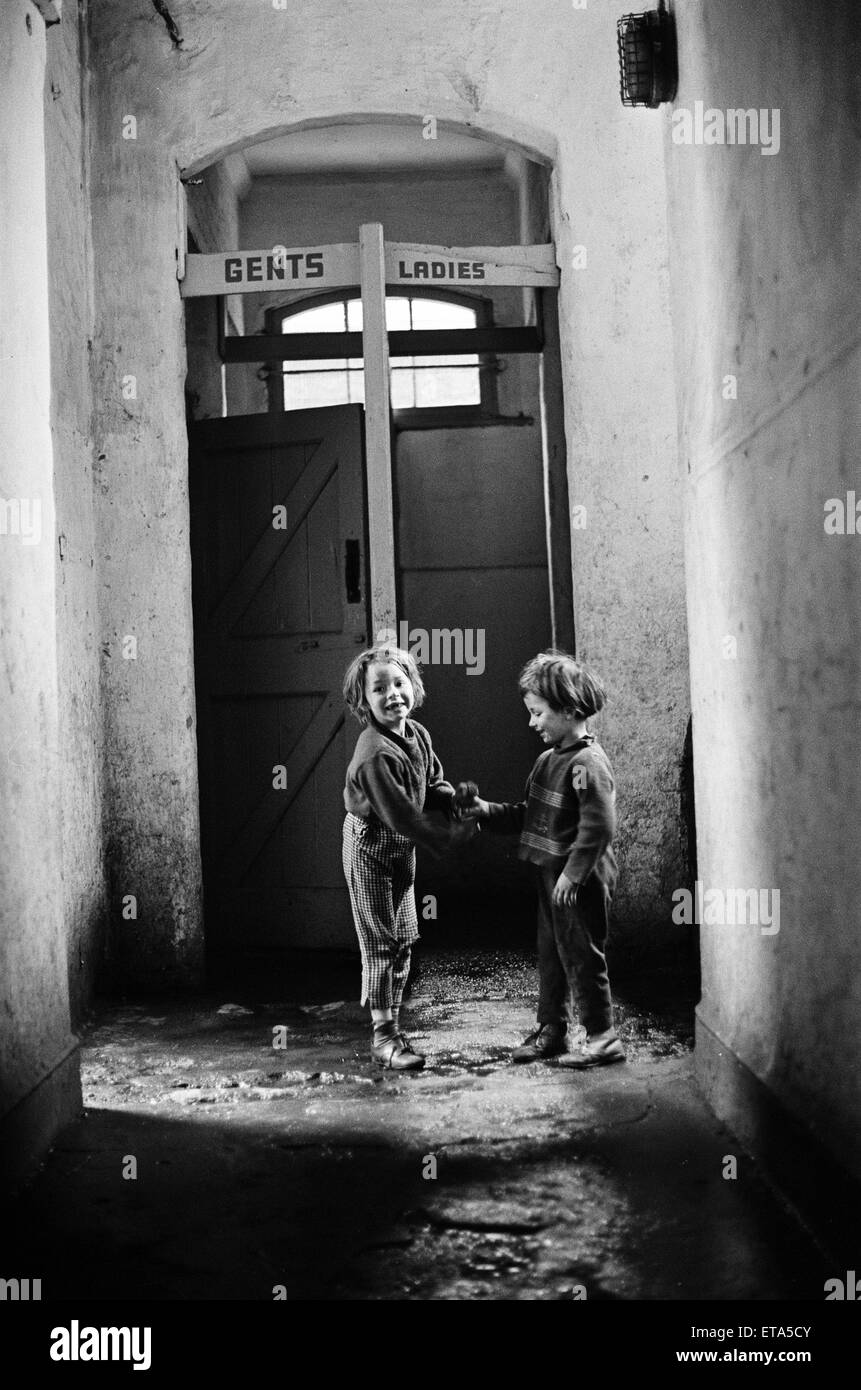 Slums benburb street area dublin hi-res stock photography and images ...