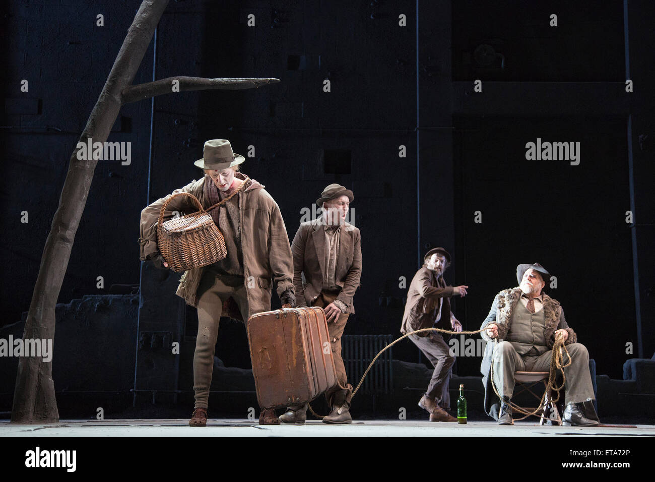 L-R: Luke Mullins as Lucky, Richard Roxburgh as Estragon, Hugo Weaving ...