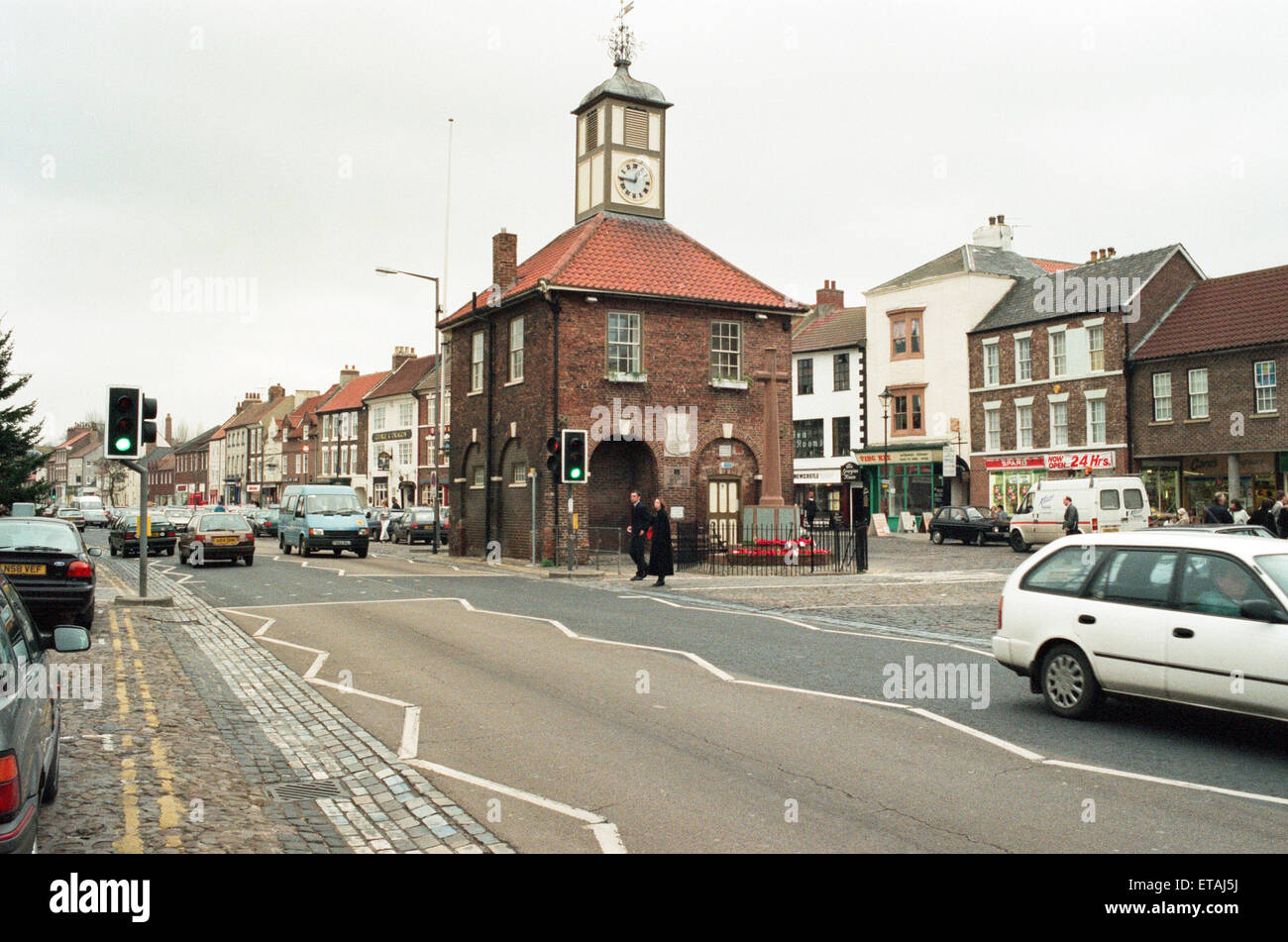 Yarm High Street. 30th November 1995 Stock Photo - Alamy