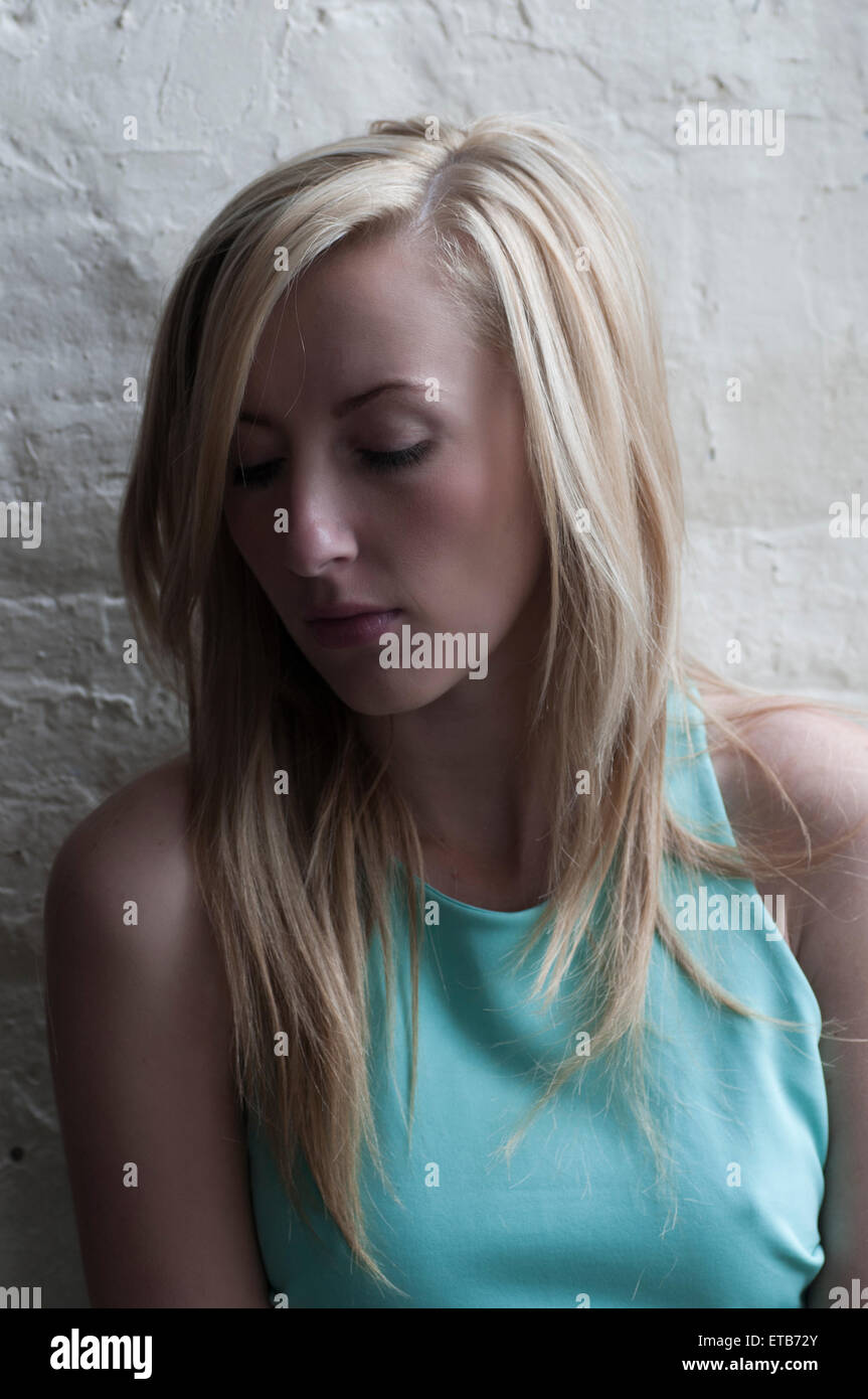Woman sad portrait hi-res stock photography and images - Alamy