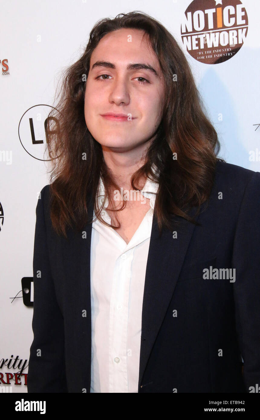 "The Awards Lounge" Annual Red Carpet Event Highlighting the Golden ...