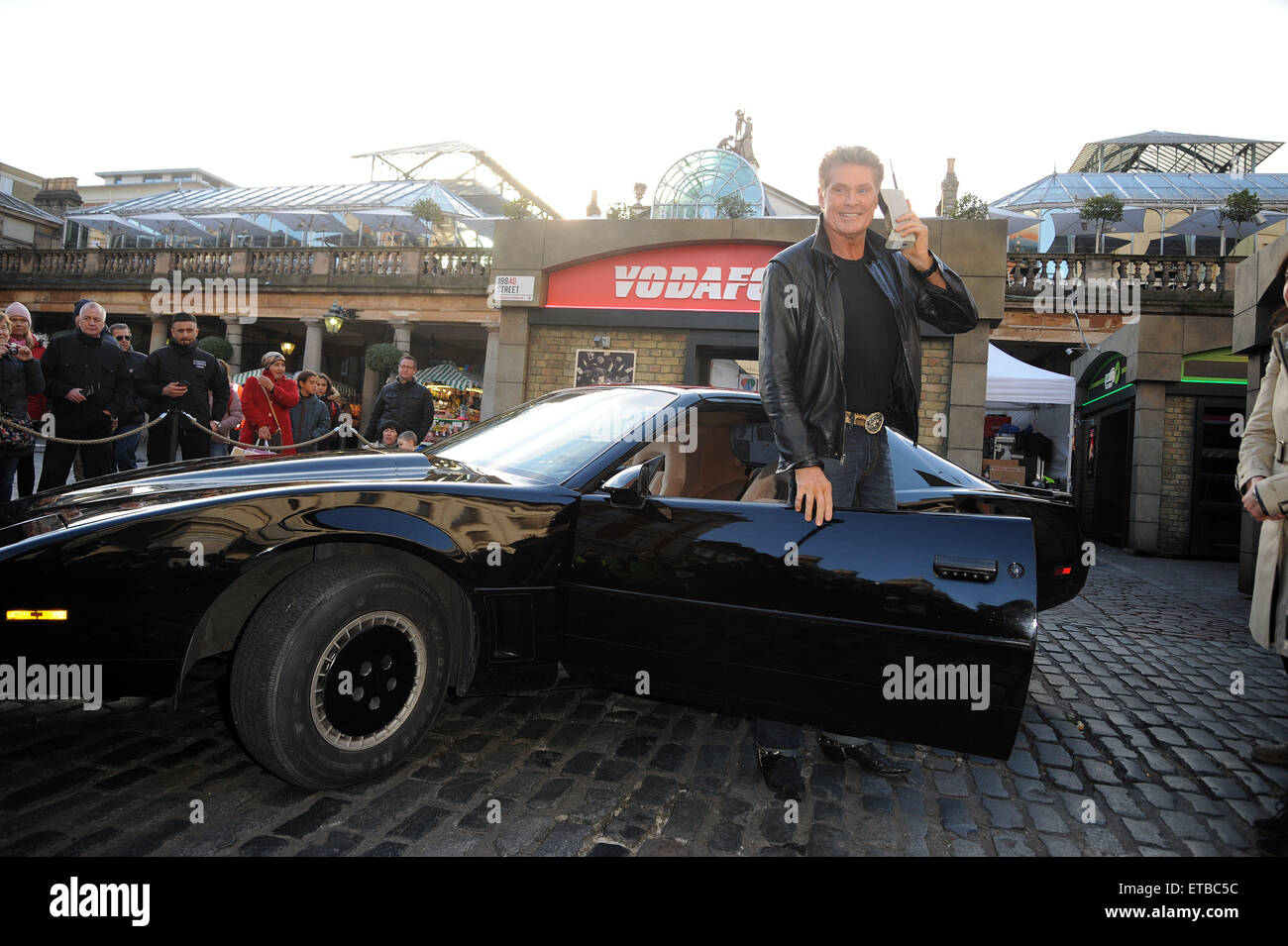 David Hasselhoff and Kitt today launch Vodafones 1984G Street, A 1980s ...