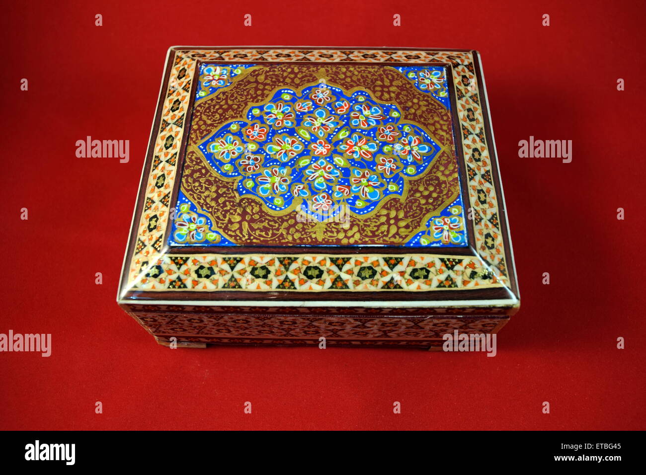 Khaatam Khatam kari Handicraft made in Esfahan Naqshe Jahan Square Iran ...