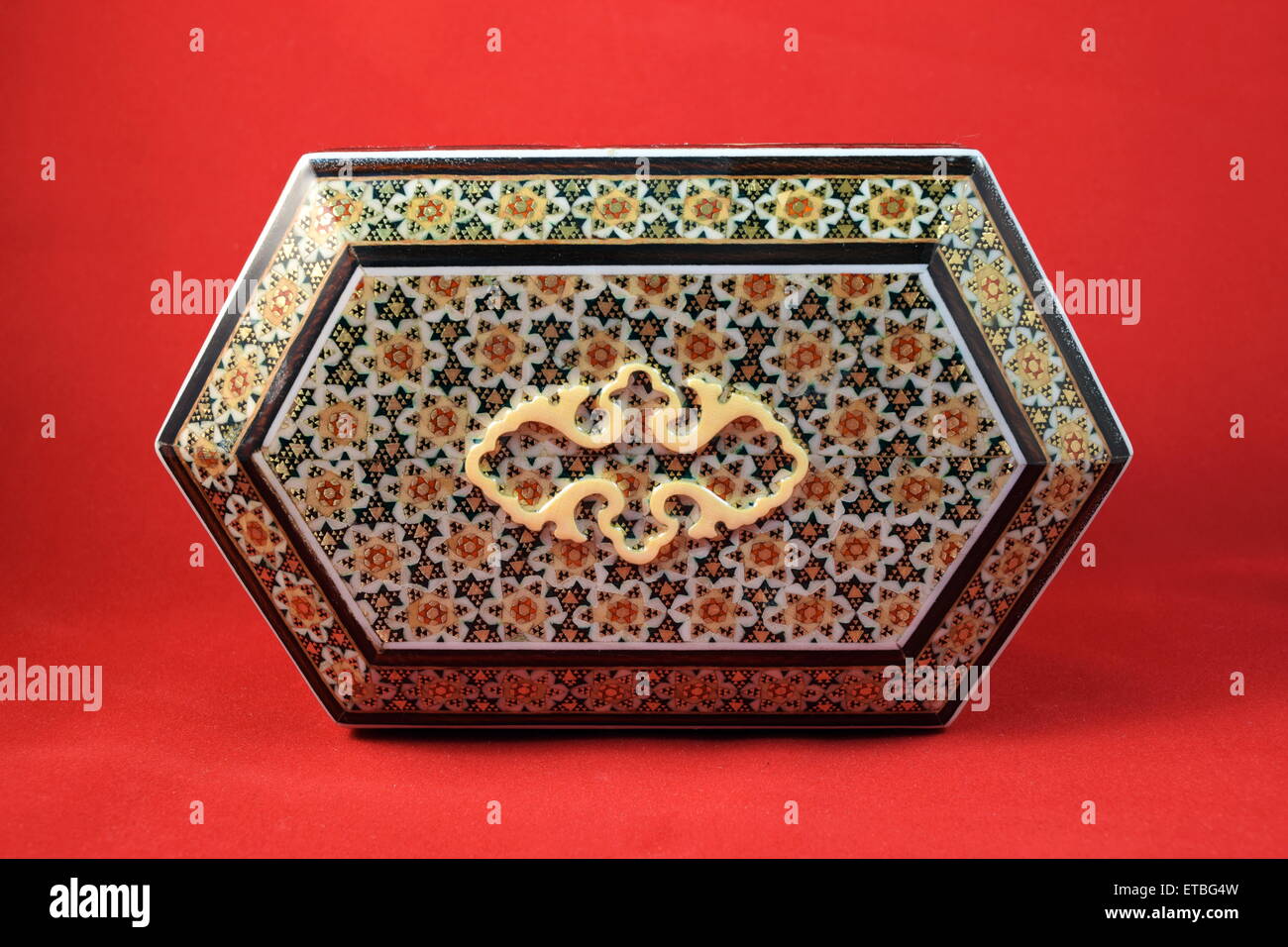 Khaatam Khatam kari Handicraft made in Esfahan Naqshe Jahan Square Iran ...