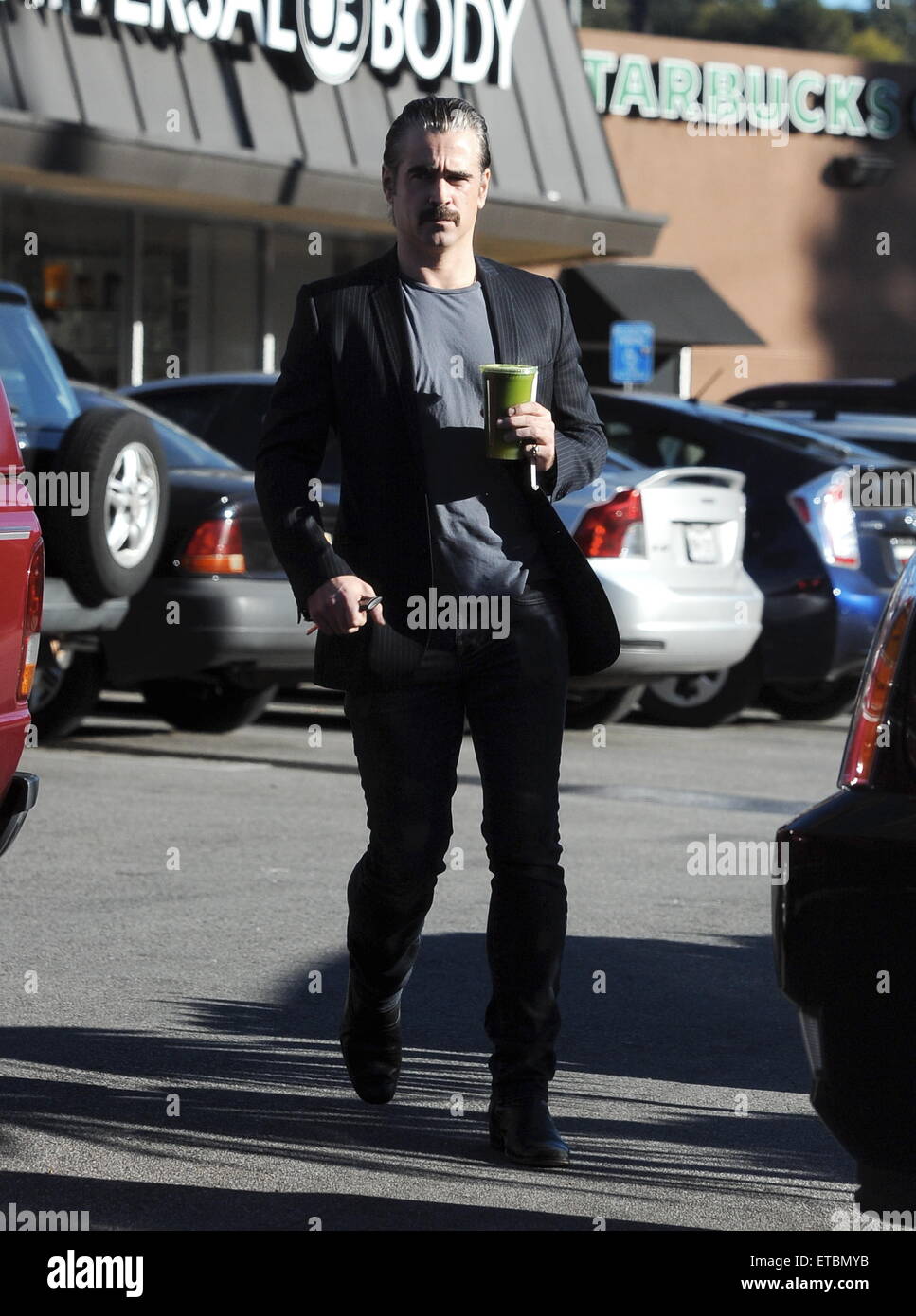 Actor Colin Farrell garbs a quick healthy drink at Break Room Cafe in ...