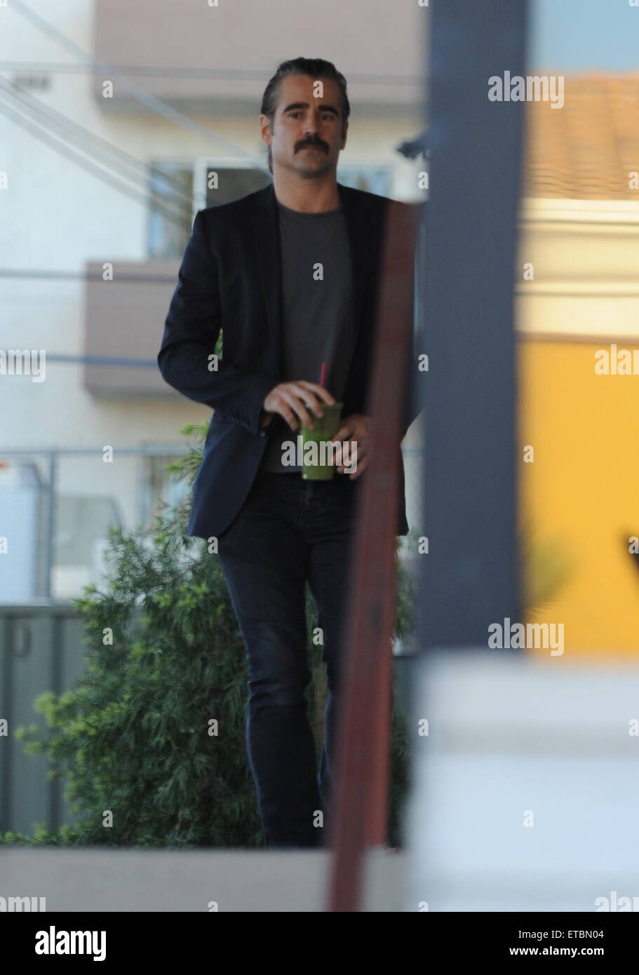 Actor Colin Farrell garbs a quick healthy drink at Break Room Cafe in ...