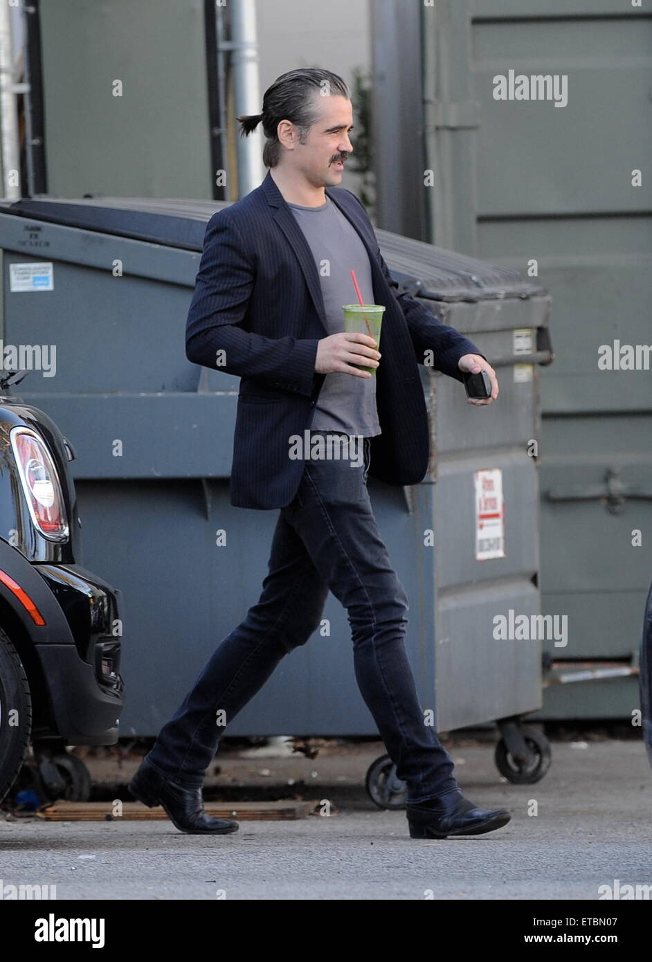 Actor Colin Farrell garbs a quick healthy drink at Break Room Cafe in ...