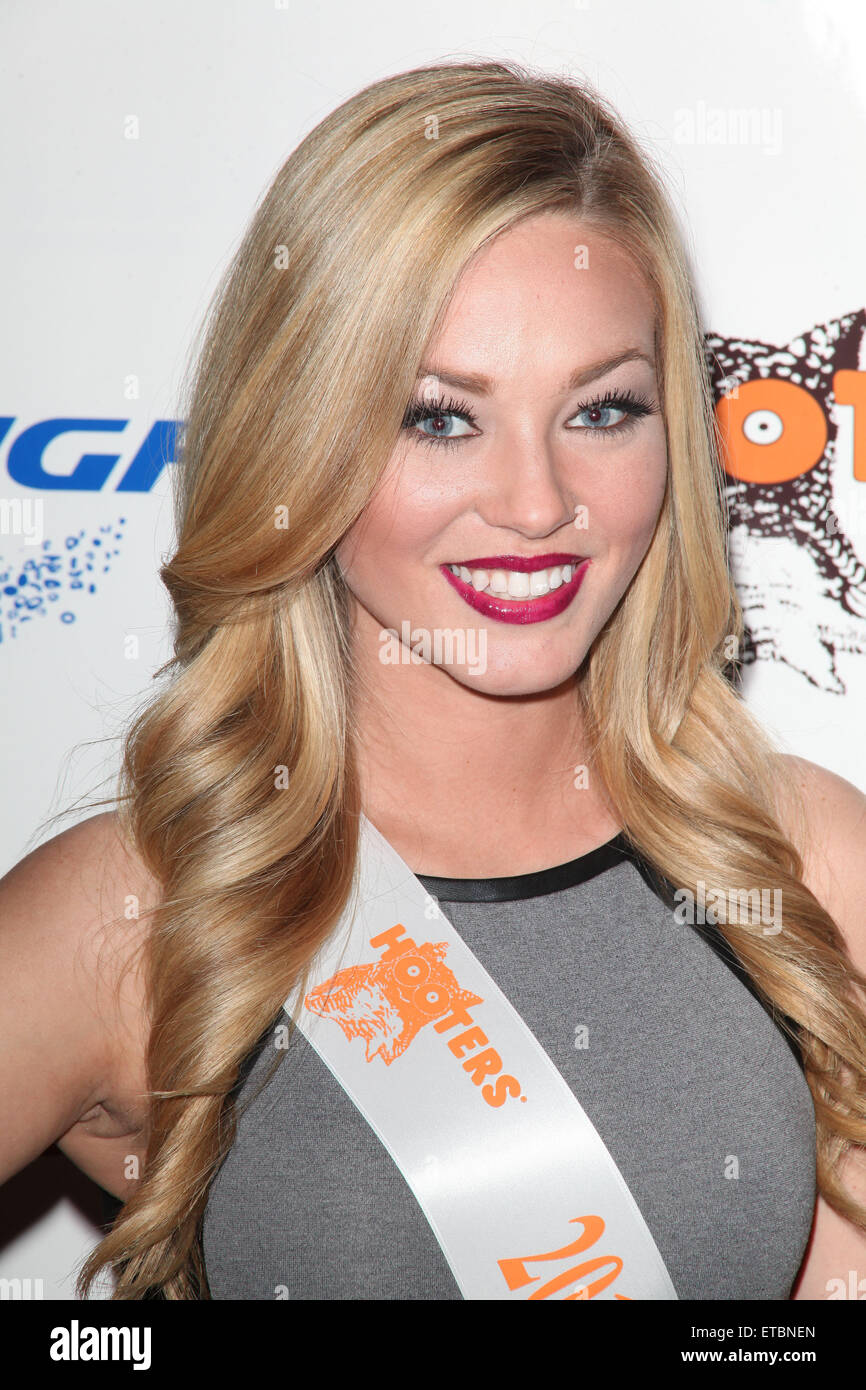 Hooters manhattan hi-res stock photography and images - Alamy