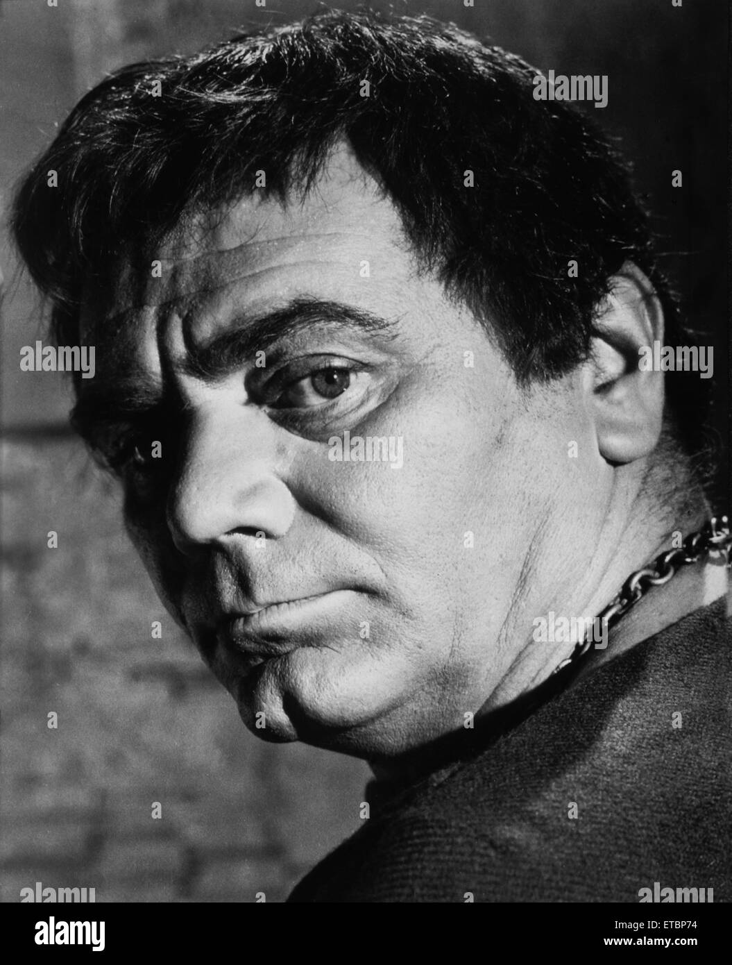 Ernest Borgnine, Portrait on-set of the Film "Barabbas", 1961 Stock ...