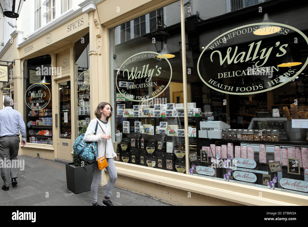 Wallys hi-res stock photography and images - Alamy