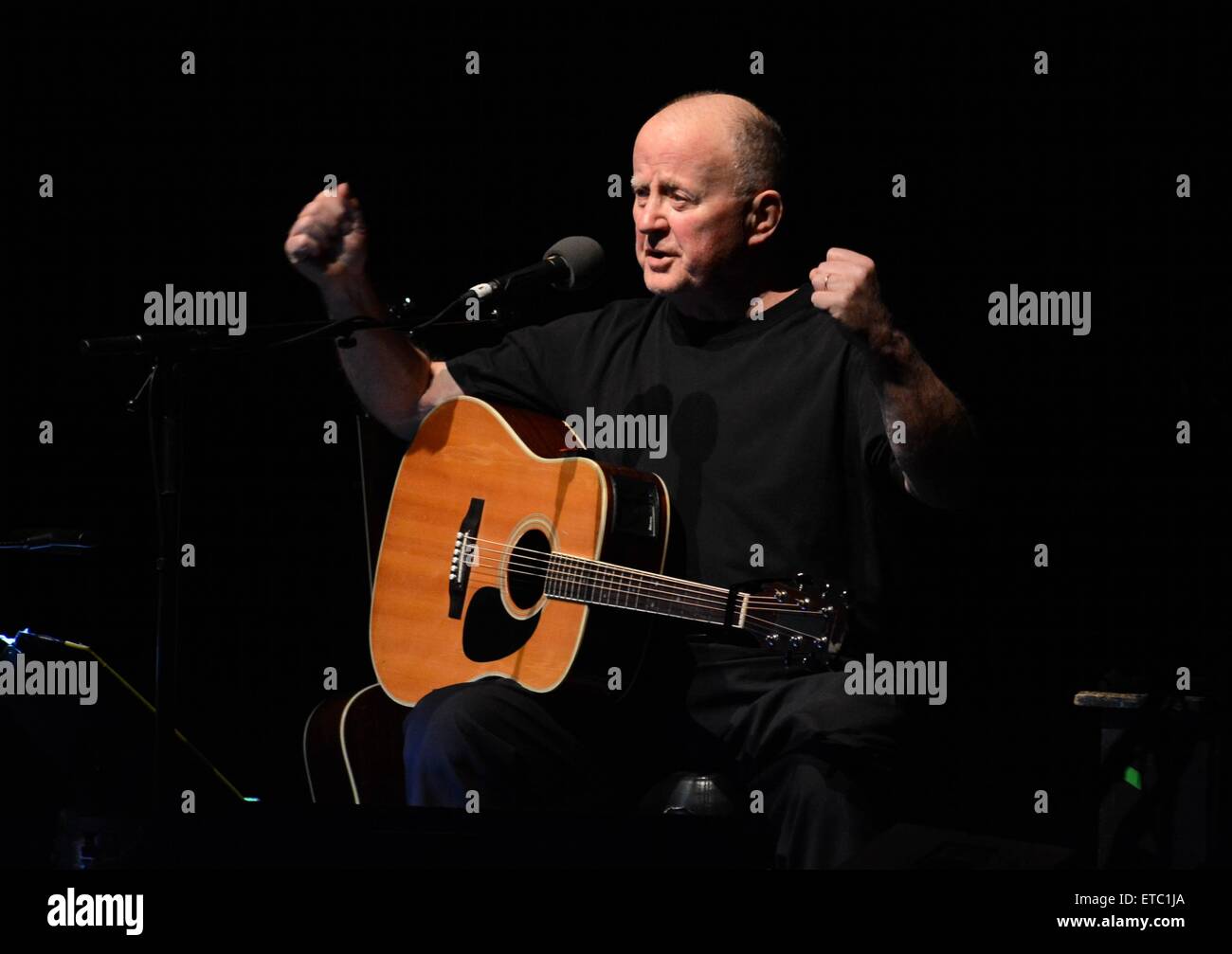 Christy Moore performs at the Bord Gáis Energy Theatre Featuring ...
