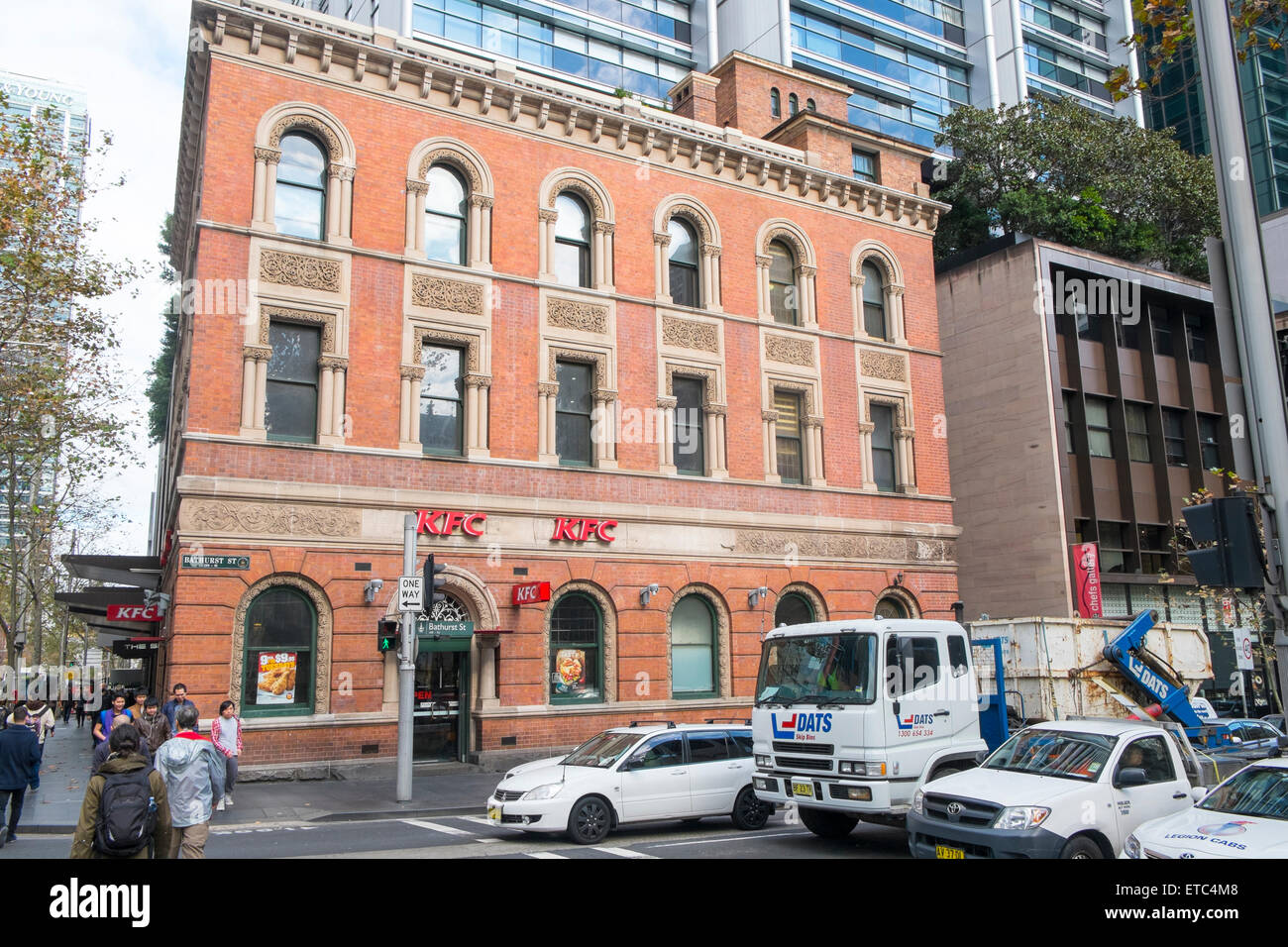 George street in Sydney city centre and the intersection with Bathurst ...
