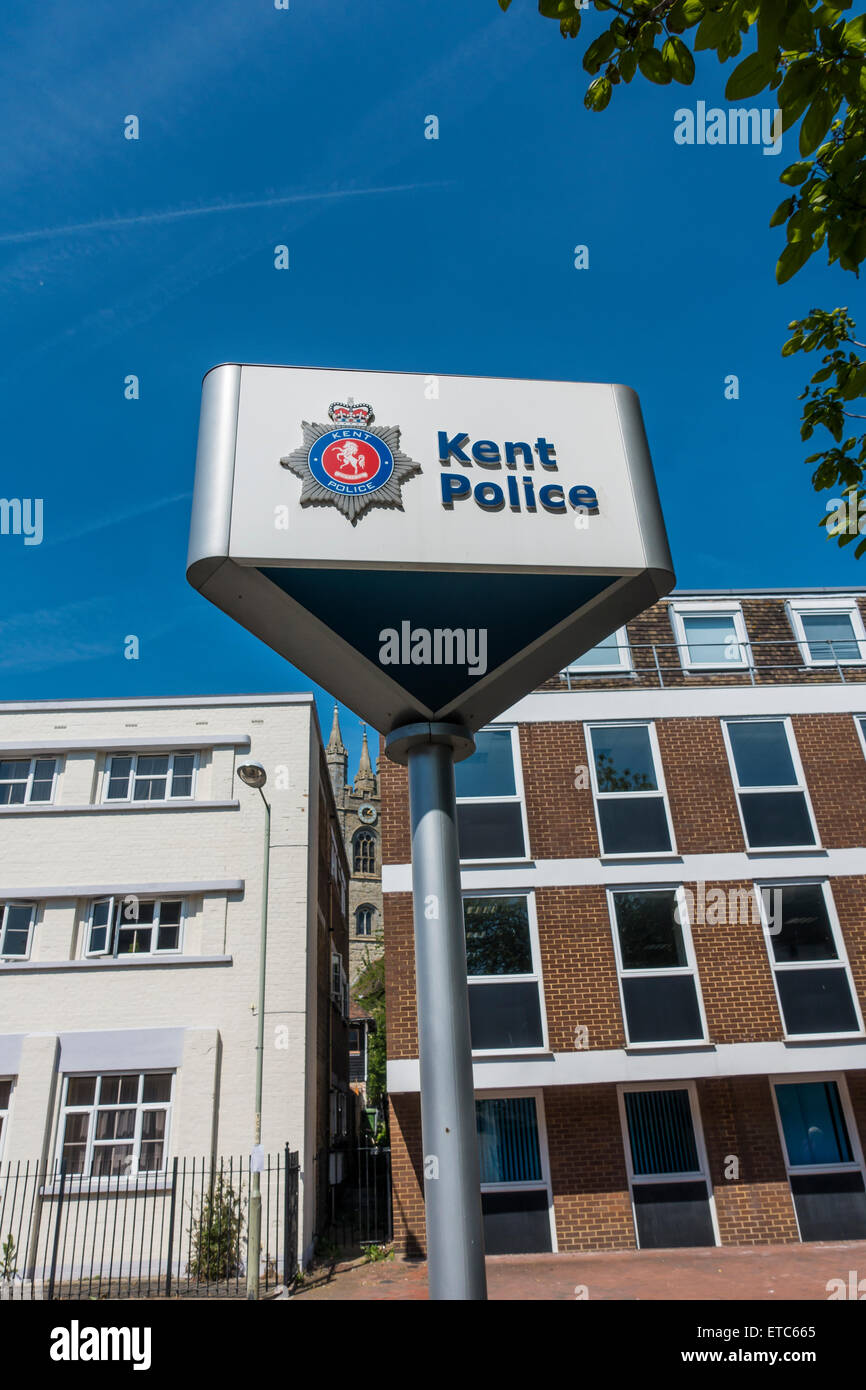 Kent police hi-res stock photography and images - Alamy
