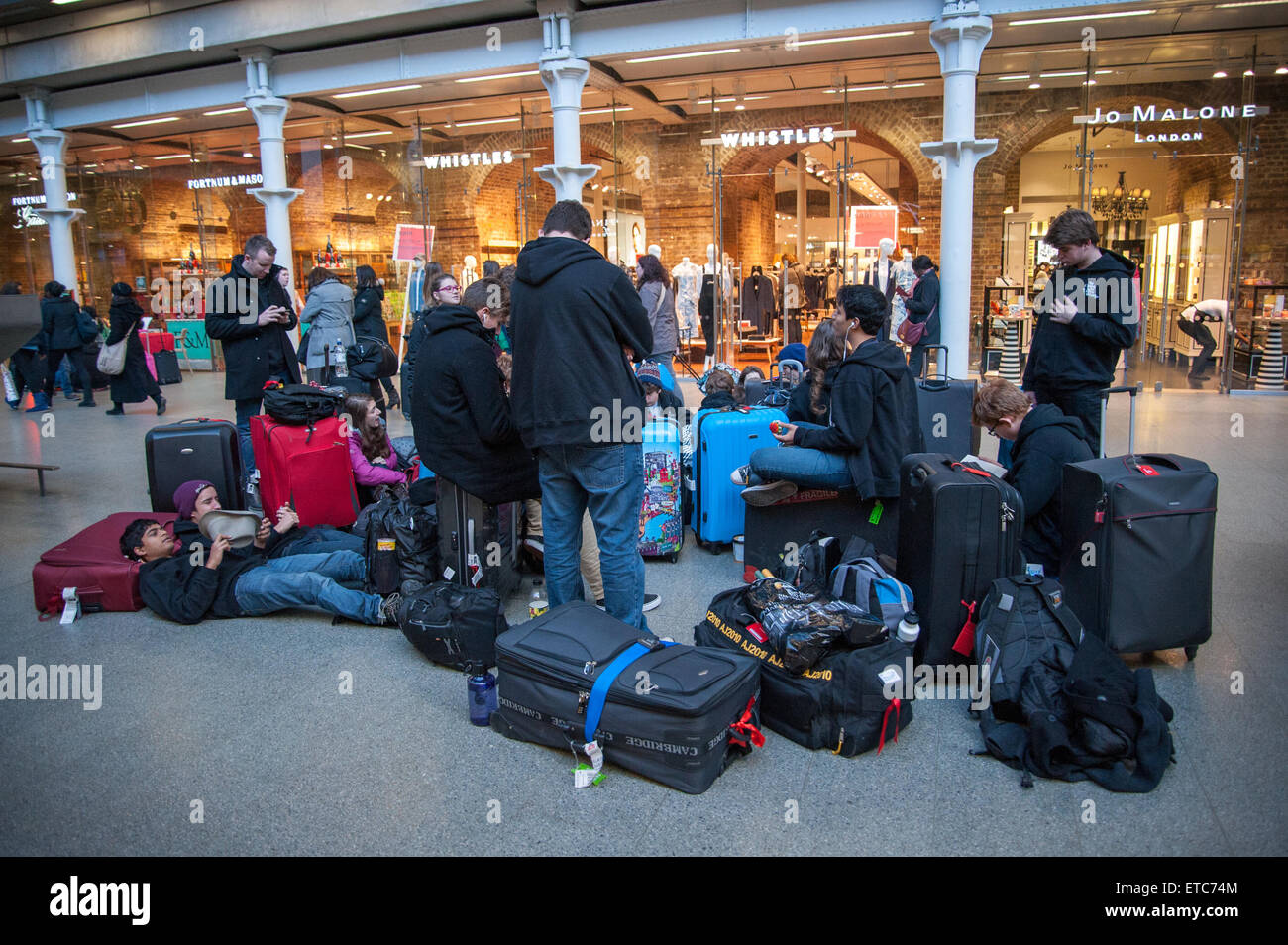 A vehicle fire in the Channel Tunnel leaves thousands of passengers ...