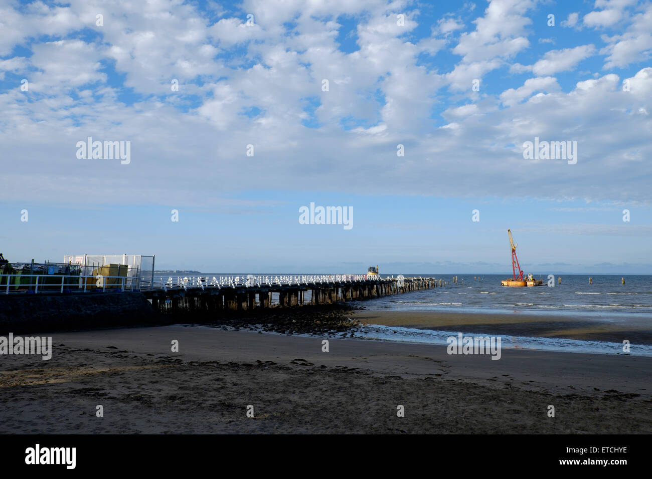 Demolition continues on Shorncliffe Jetty Stock Photo - Alamy