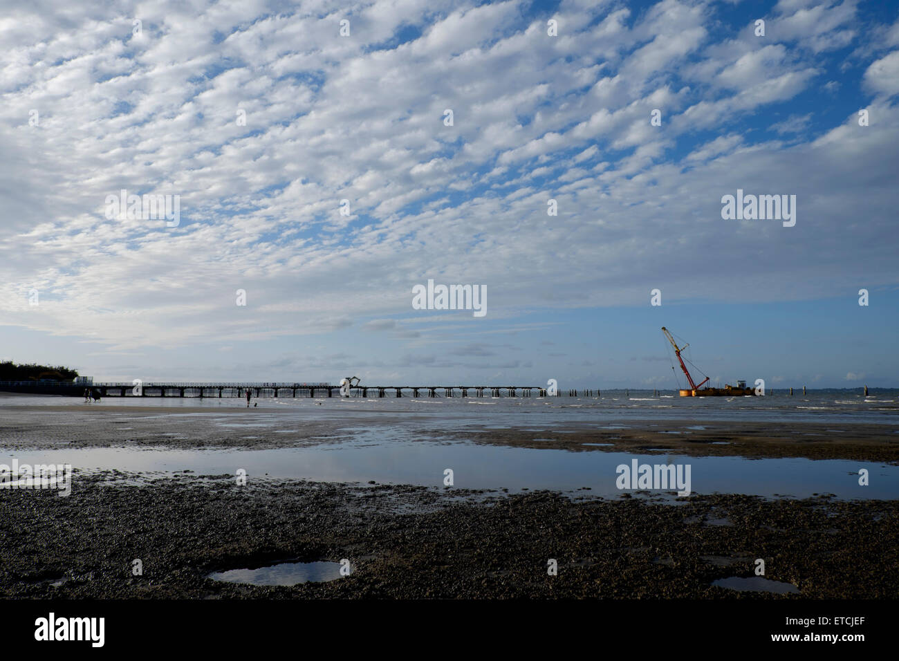 Demolition continues on Shorncliffe Jetty Stock Photo - Alamy
