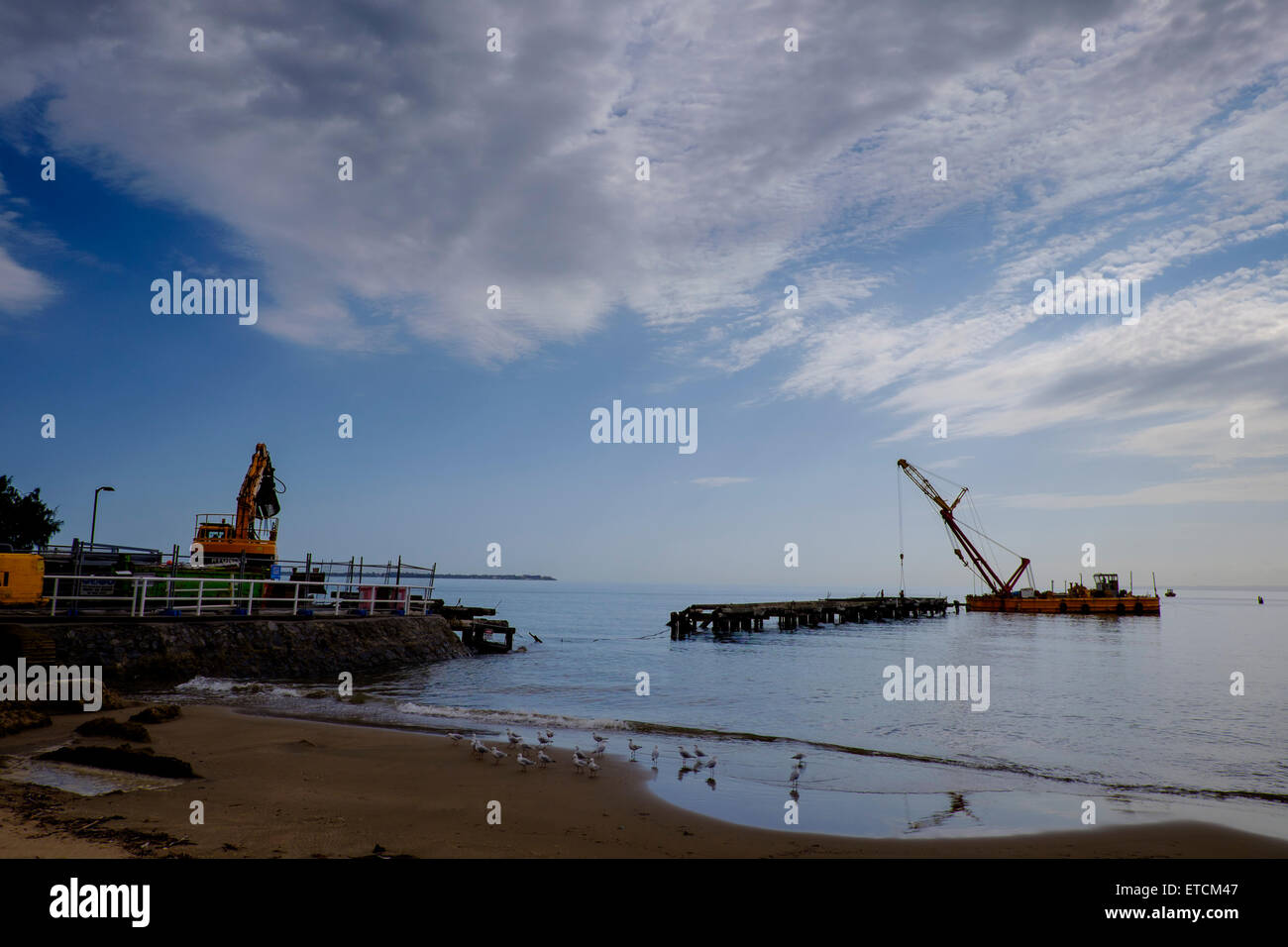 Demolition continues on Shorncliffe Jetty Stock Photo - Alamy