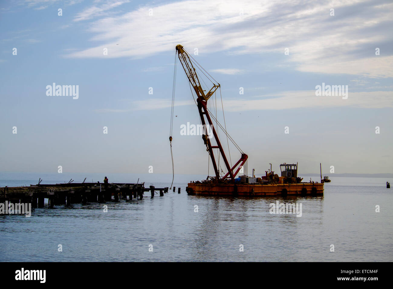 Demolition continues on Shorncliffe Jetty Stock Photo - Alamy