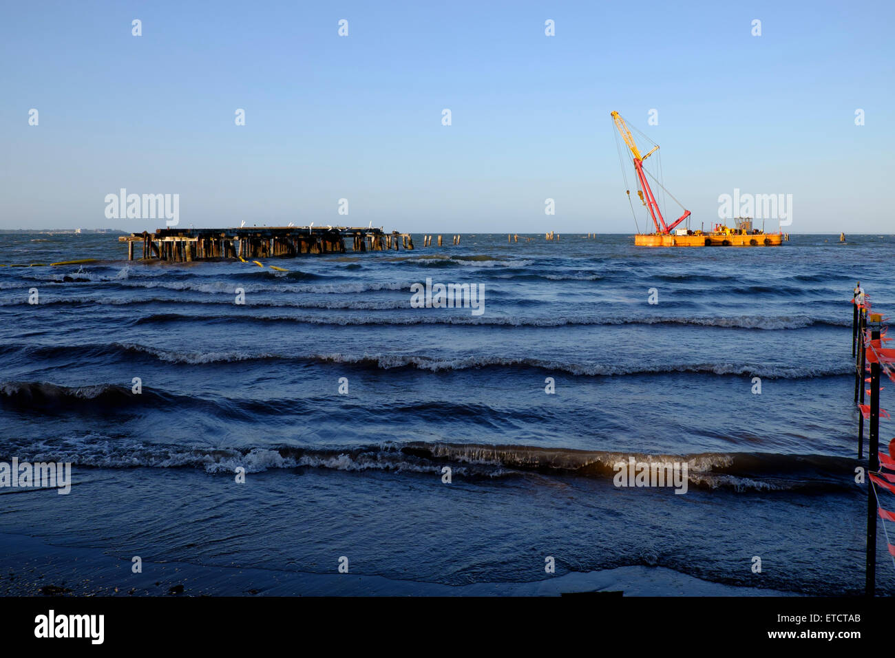 Demolition continues on Shorncliffe Jetty Stock Photo - Alamy