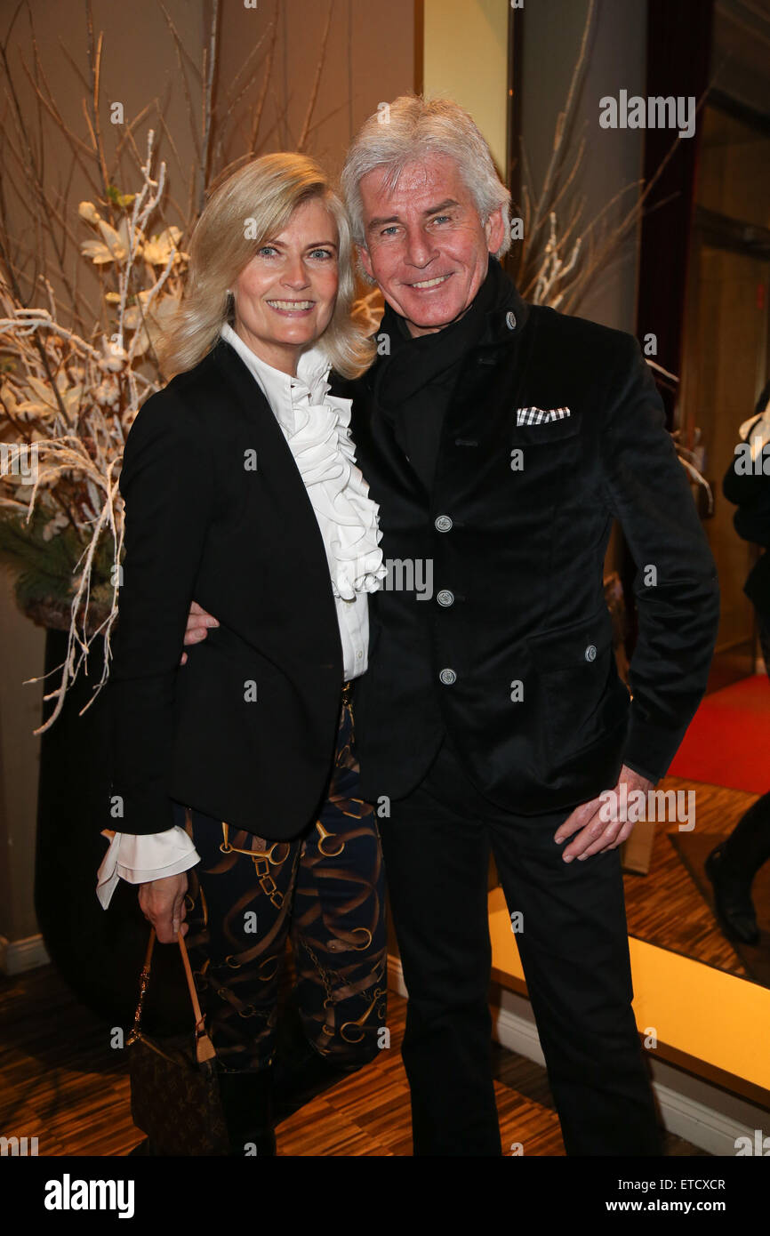 Premiere of "unbekannt verzogen" at GOP Steiners theatre Featuring ...